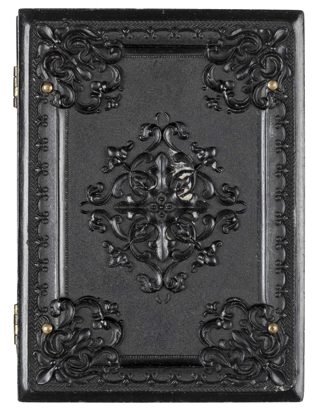 Lot 474 - Geometric Scroll Pattern.