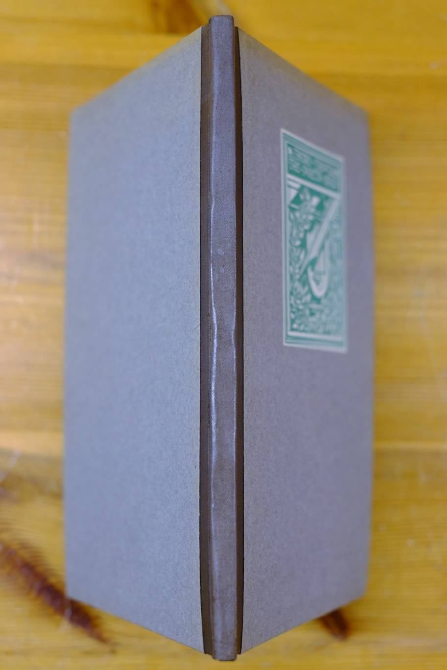 Lot 884 - Pear Tree Press.