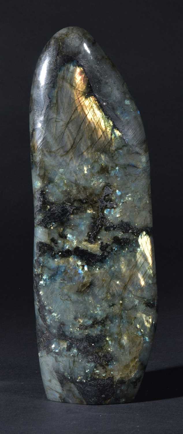 Lot 104 - Labradorite,