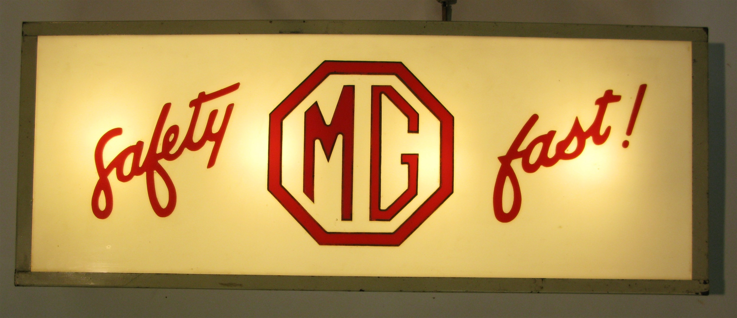 Lot 43 - Illuminated M.G. Sign.