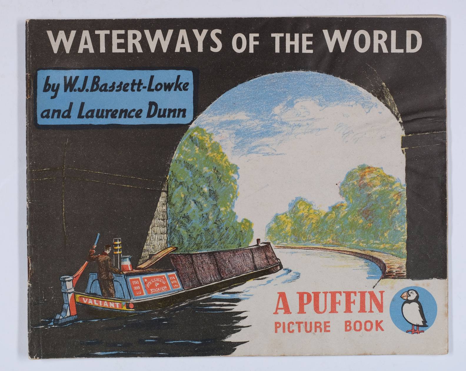 Lot 581 - Puffin Picture Books.