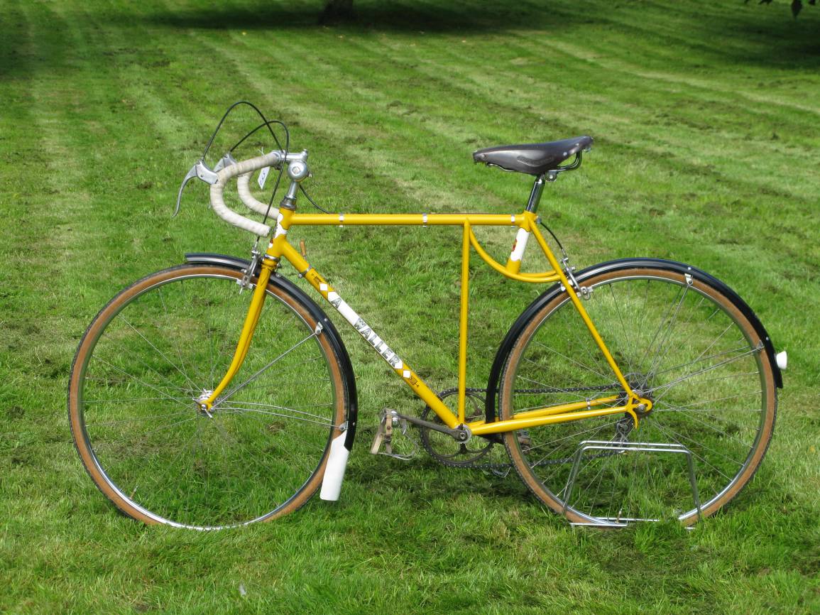 Lot 552 - Arthur Waller 'Kingsland'.