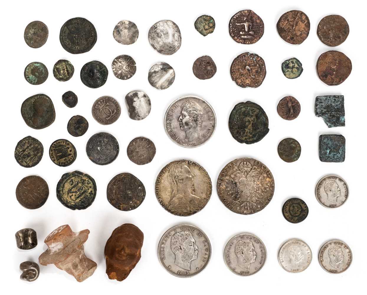 Lot 619 - Mixed Coins.