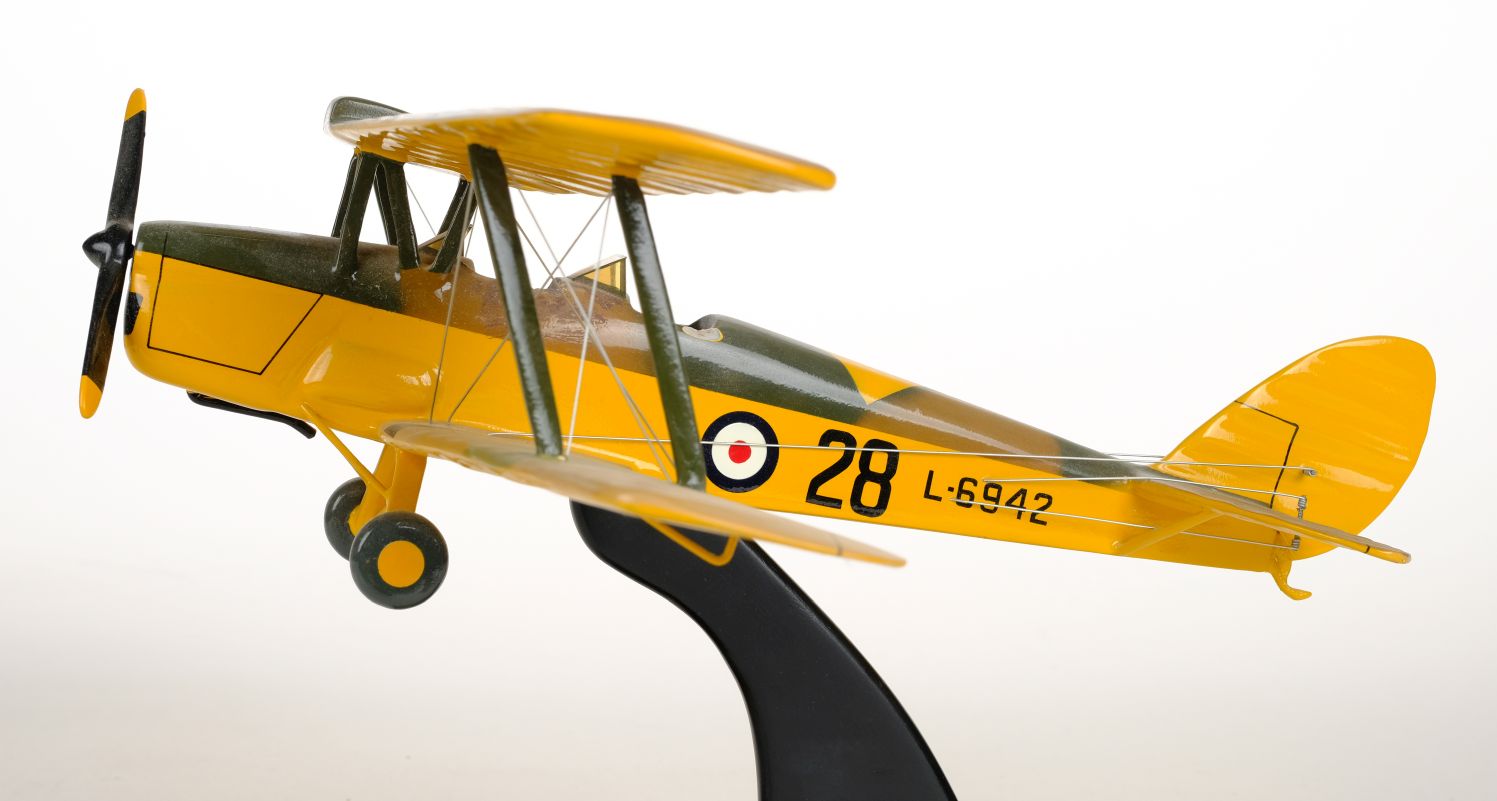Lot 118 - Model Aircraft.