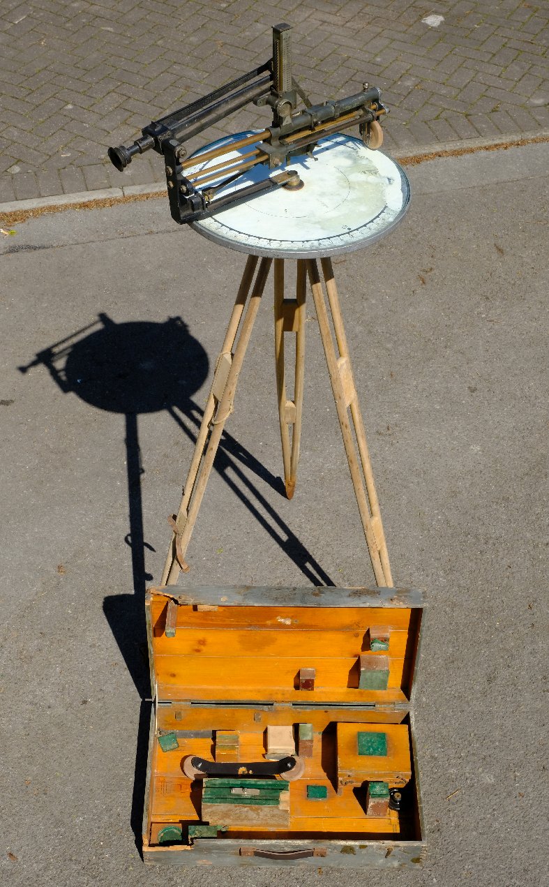 Lot 832 - Royal Observer Corps.