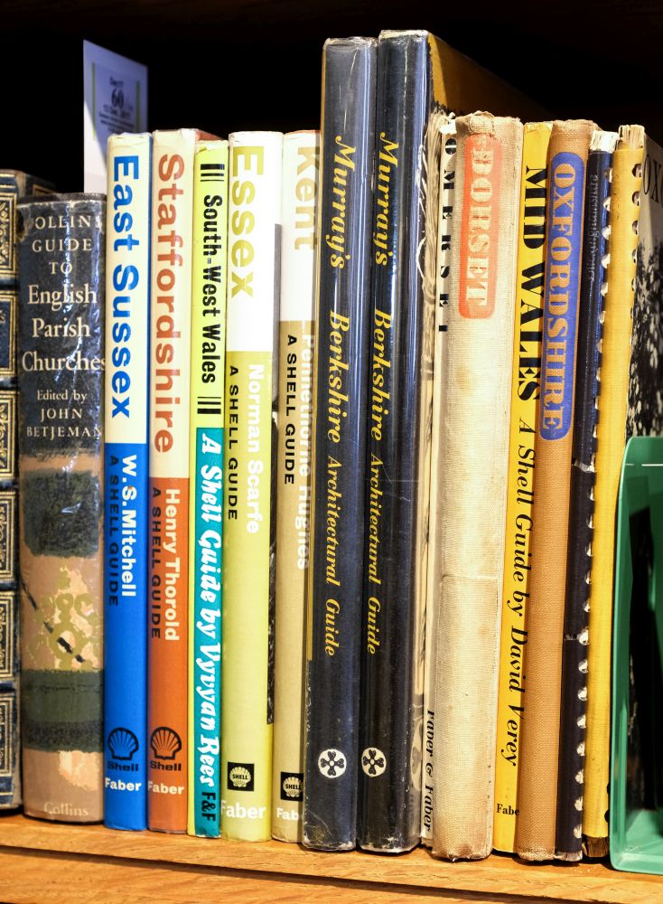 Lot 60 - Shell Guides.