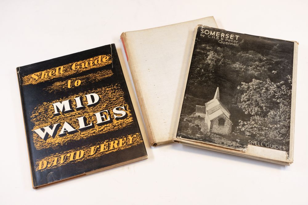 Lot 60 - Shell Guides.