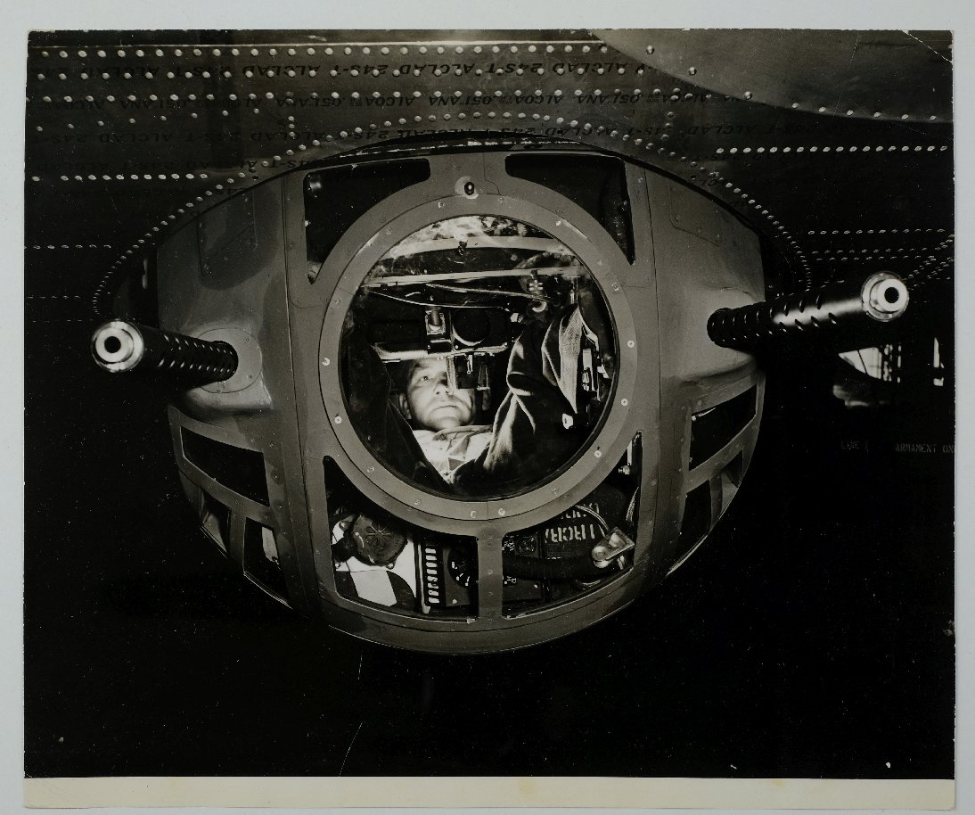 Lot 634 - Boeing Fortress II (RAF B-17F) 11A (B-17E)