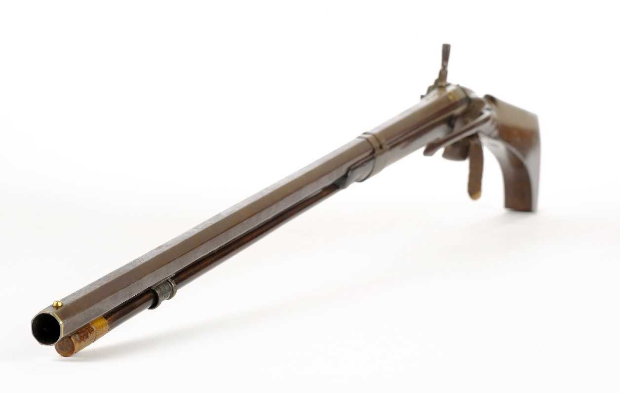 Lot 977 - Saddle Gun.