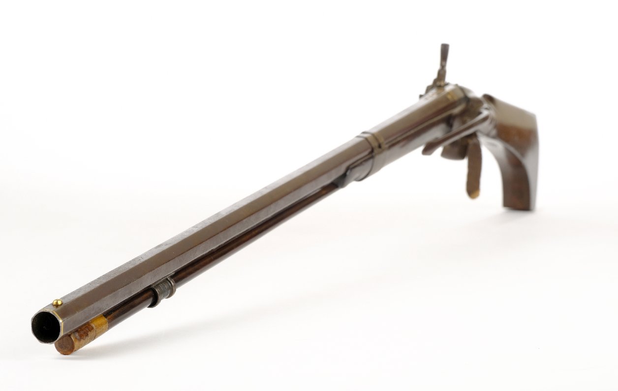 Lot 977 - Saddle Gun.