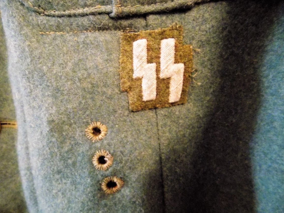 Lot 855 - Police Tunic.