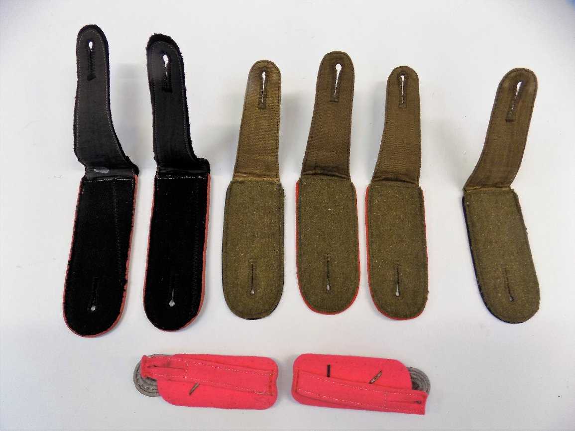 Lot 858 - Shoulder Boards.