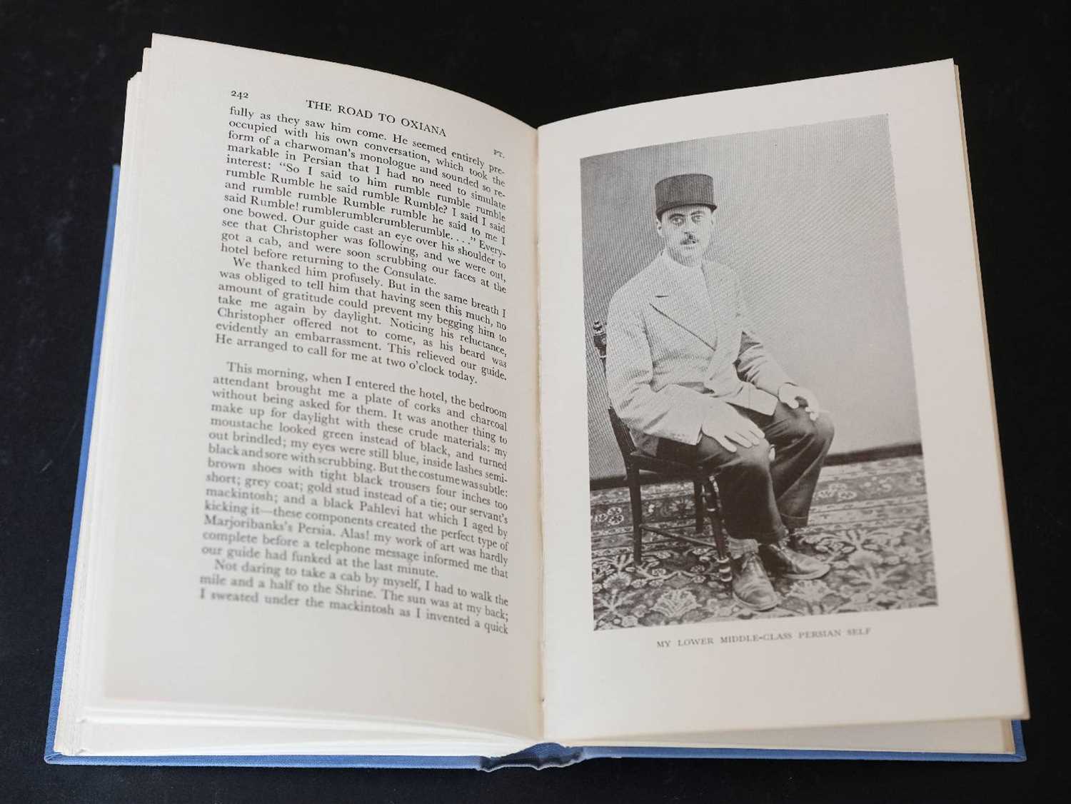 Lot 5 - Byron, Robert