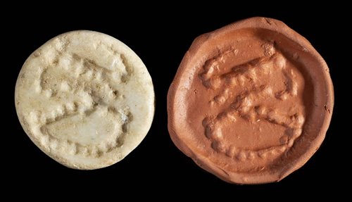 Lot 207 - Uruk/Jemdet Nasr period large hemispheroid