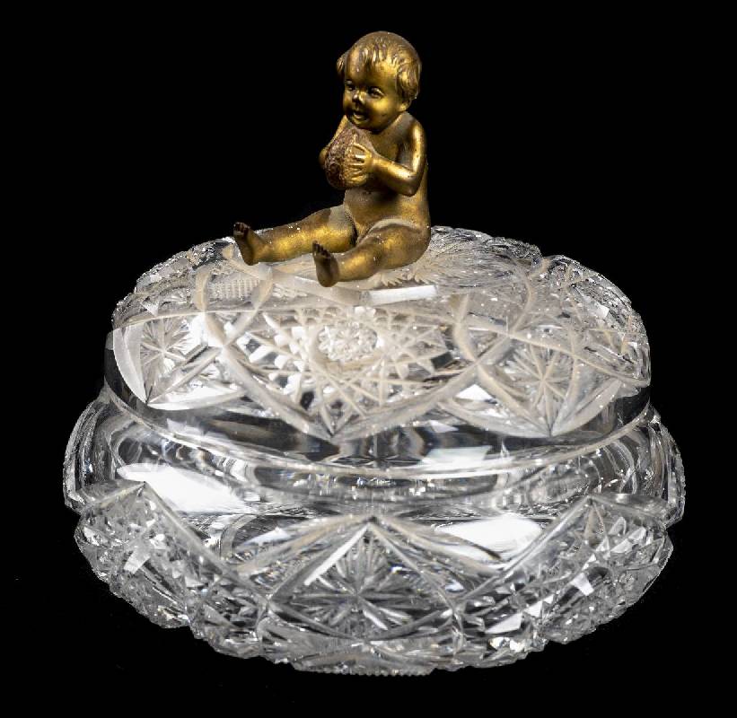 Lot 13 - Powder Bowl.