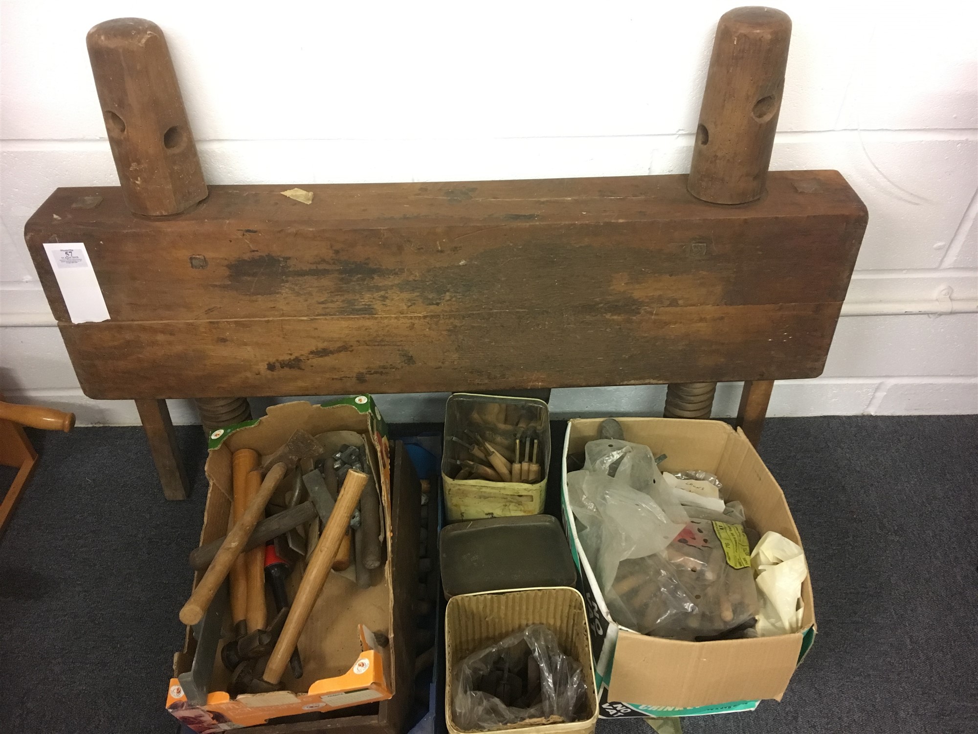 Lot 57 - Laying press.