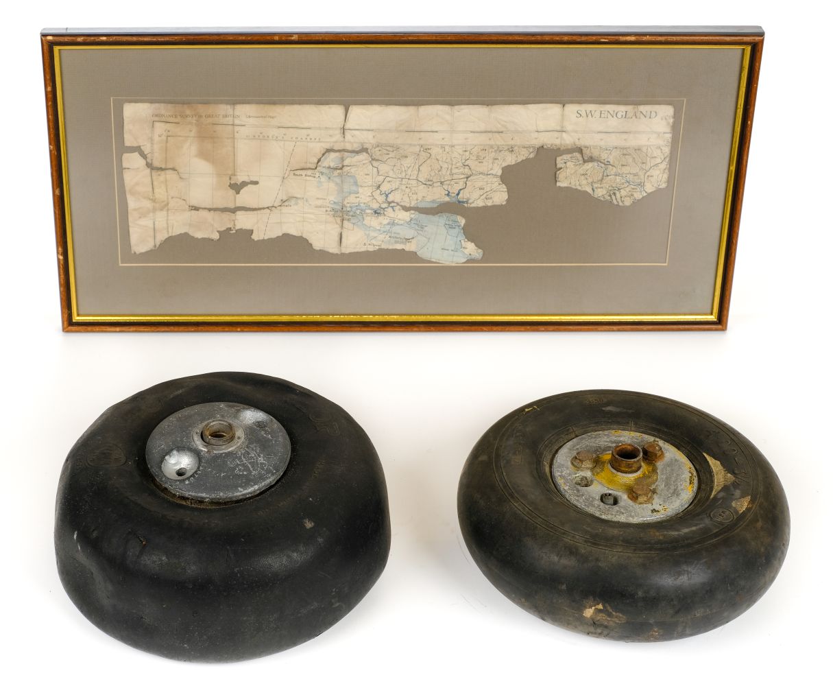 Lot 246 - WWII Relics