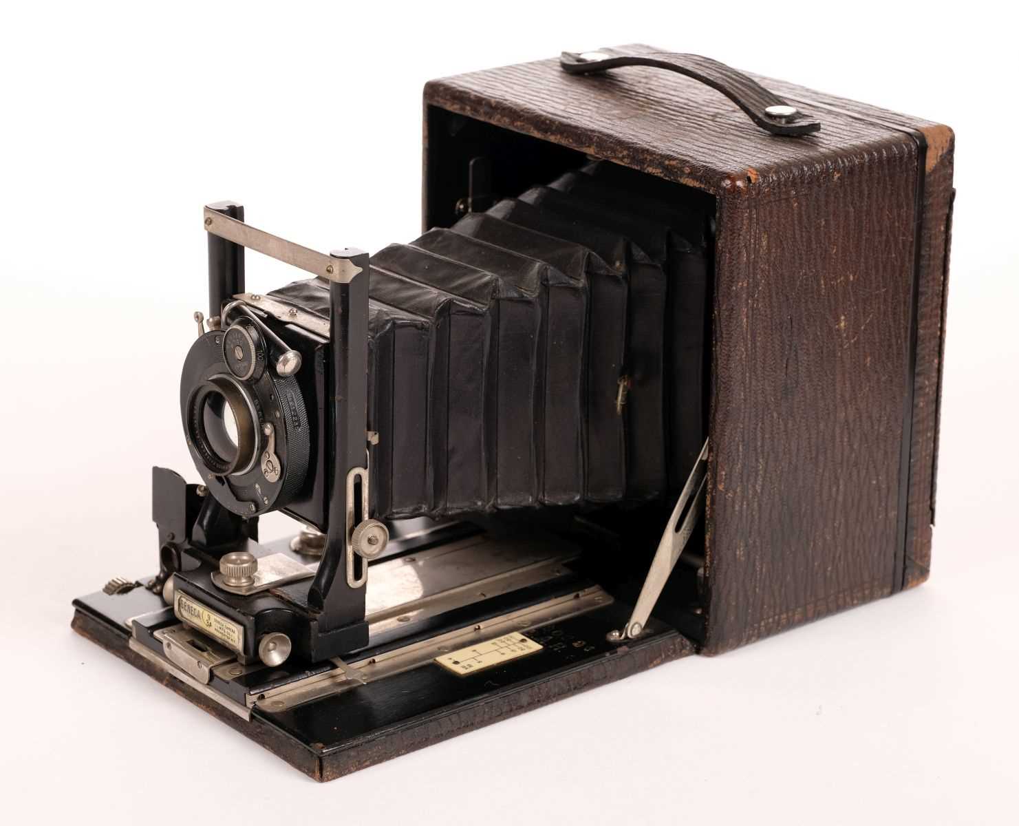 Lot 317 - Sanderson Regular Hand and Stand Camera