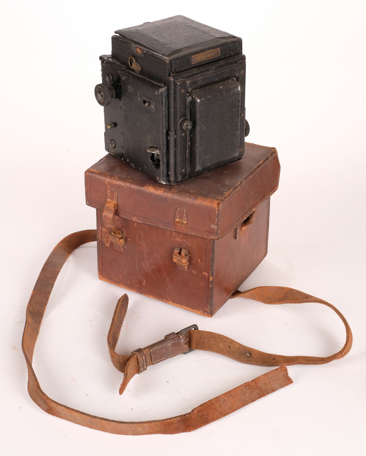 Lot 310 - Houghton 'Victo' half-plate camera, c.1900,