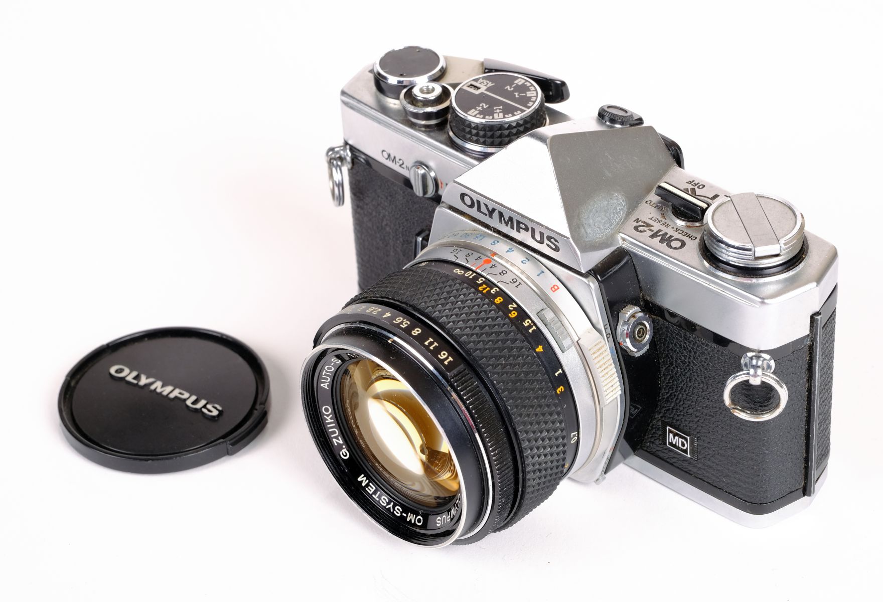 Lot 315 - Olympus OM2n 35mm SLR film camera with Zuiko