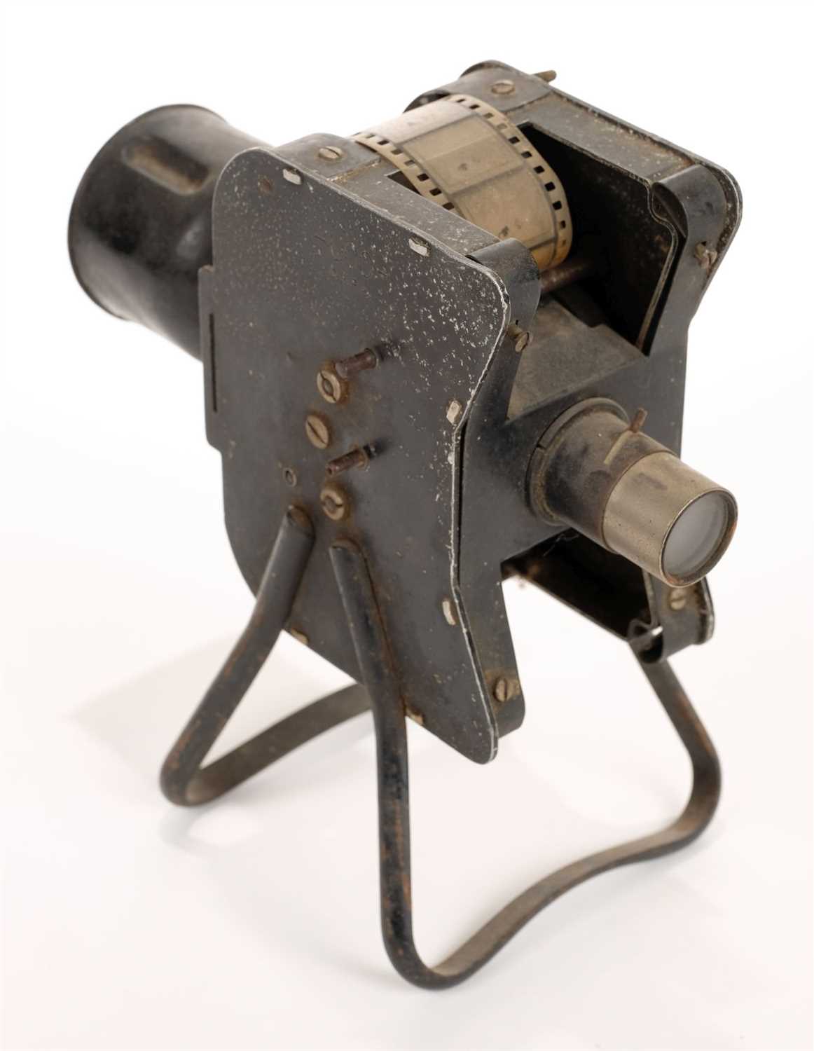 Lot 302 - Bell & Howell Eyemo 35mm movie camera, circa