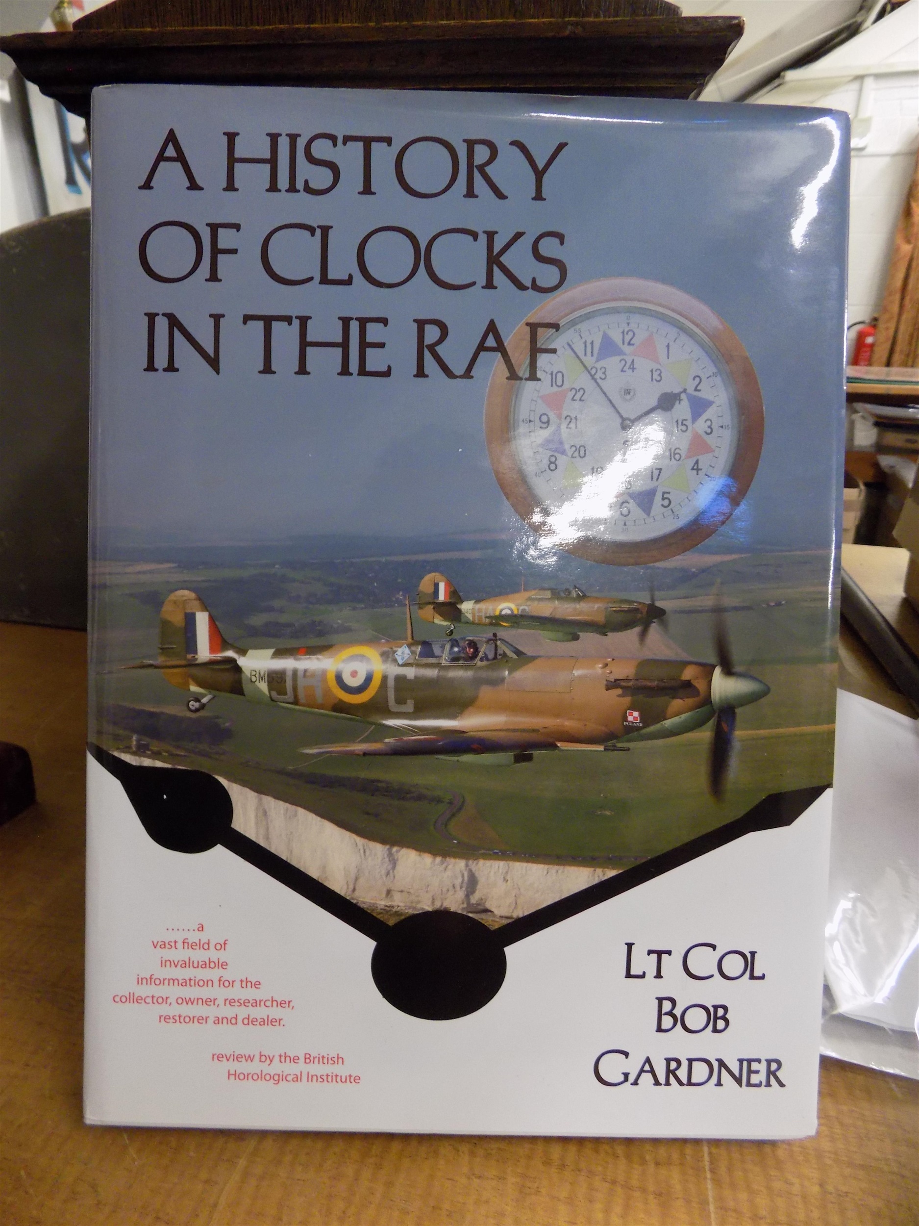 Lot 144 - Royal Air Force. A WWII period Station clock