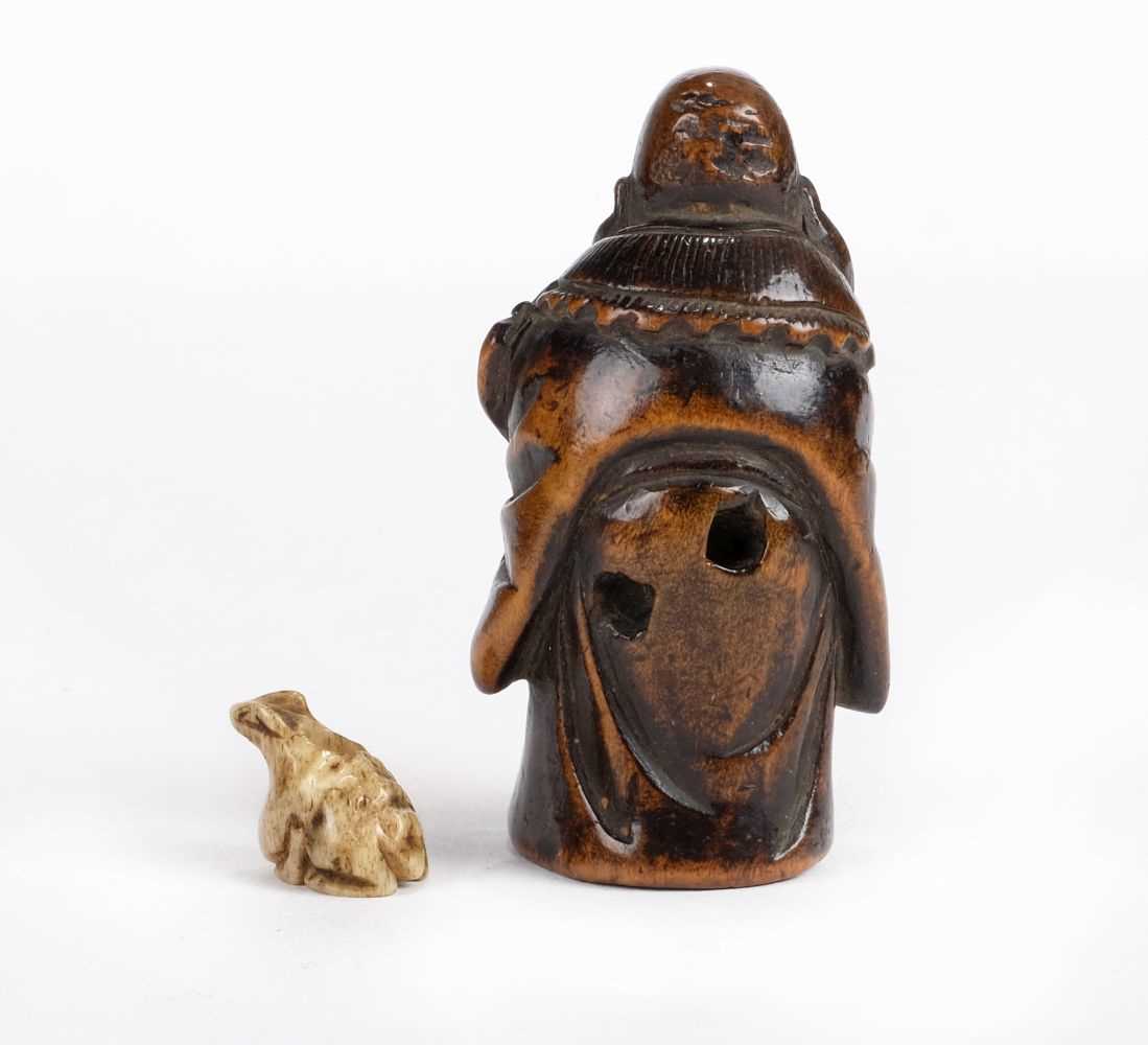 Lot 104 - Netsuke. A fine Japanese Meiji period ivory