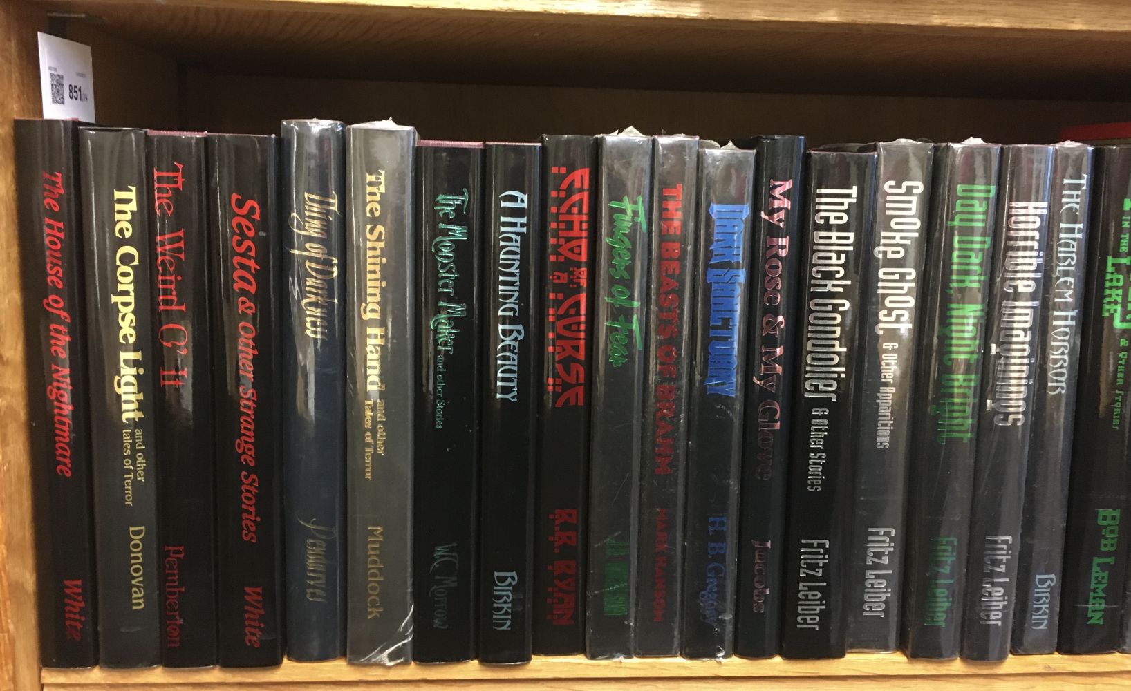 Lot 851 - Midnight House. A collection of 21 titles,