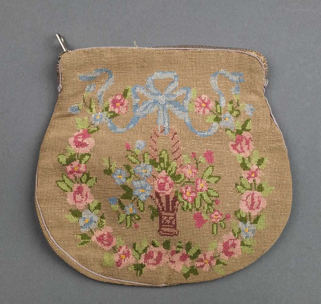 Lot 164 - Bags. A Regency reticule, early 19th century