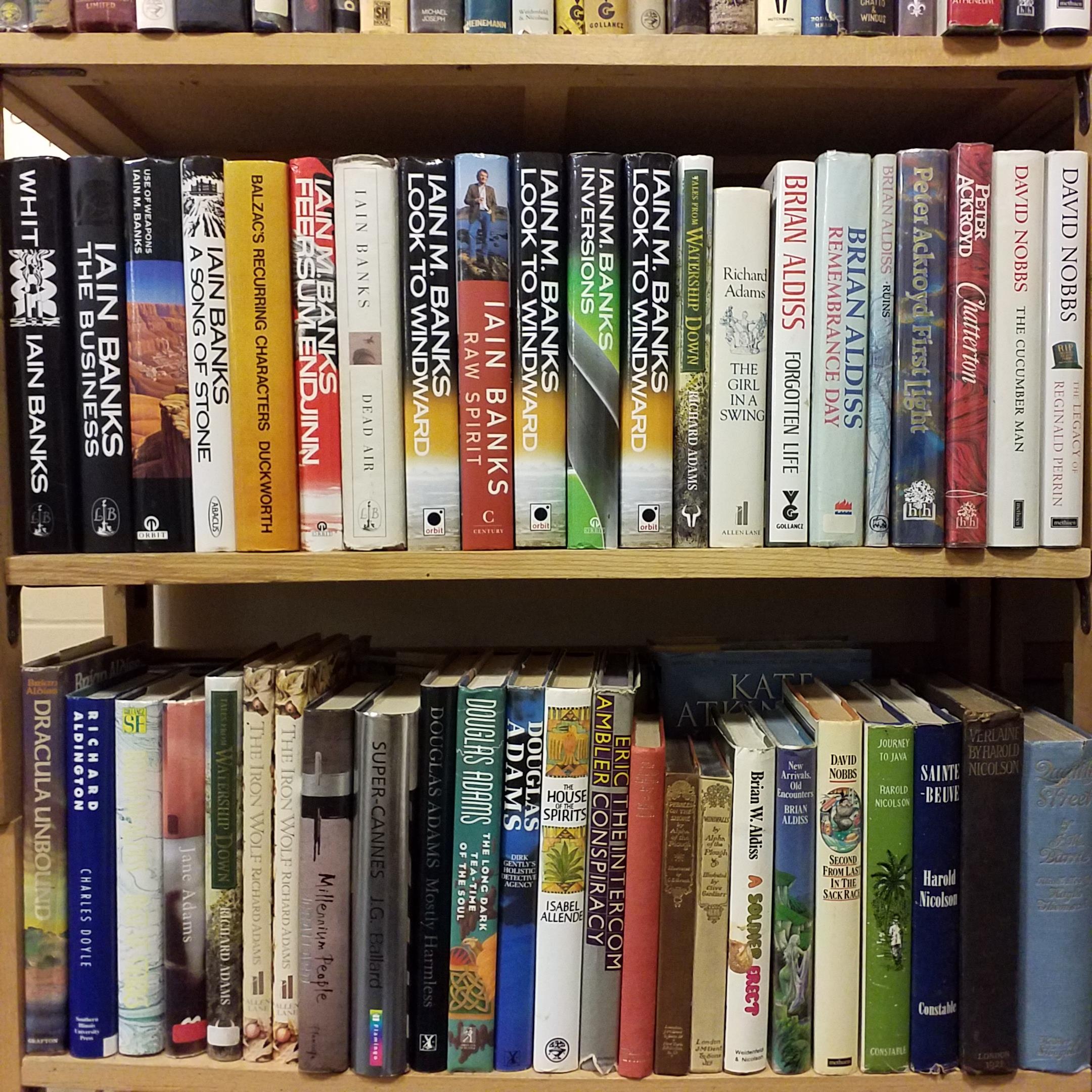 Lot 256 - Fiction. A large collection of modern