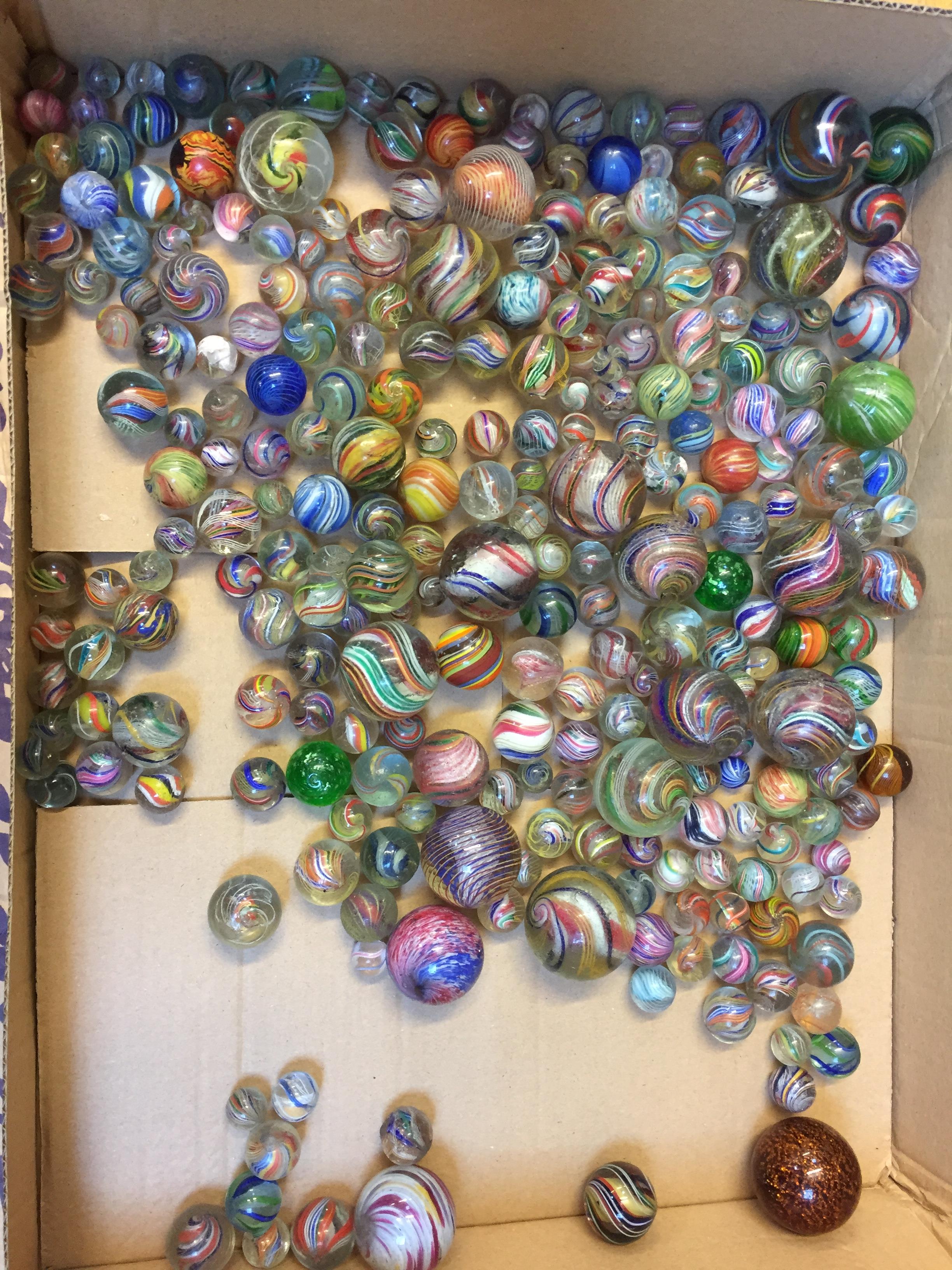 Lot 128 - Marbles. A large collection of Victorian and