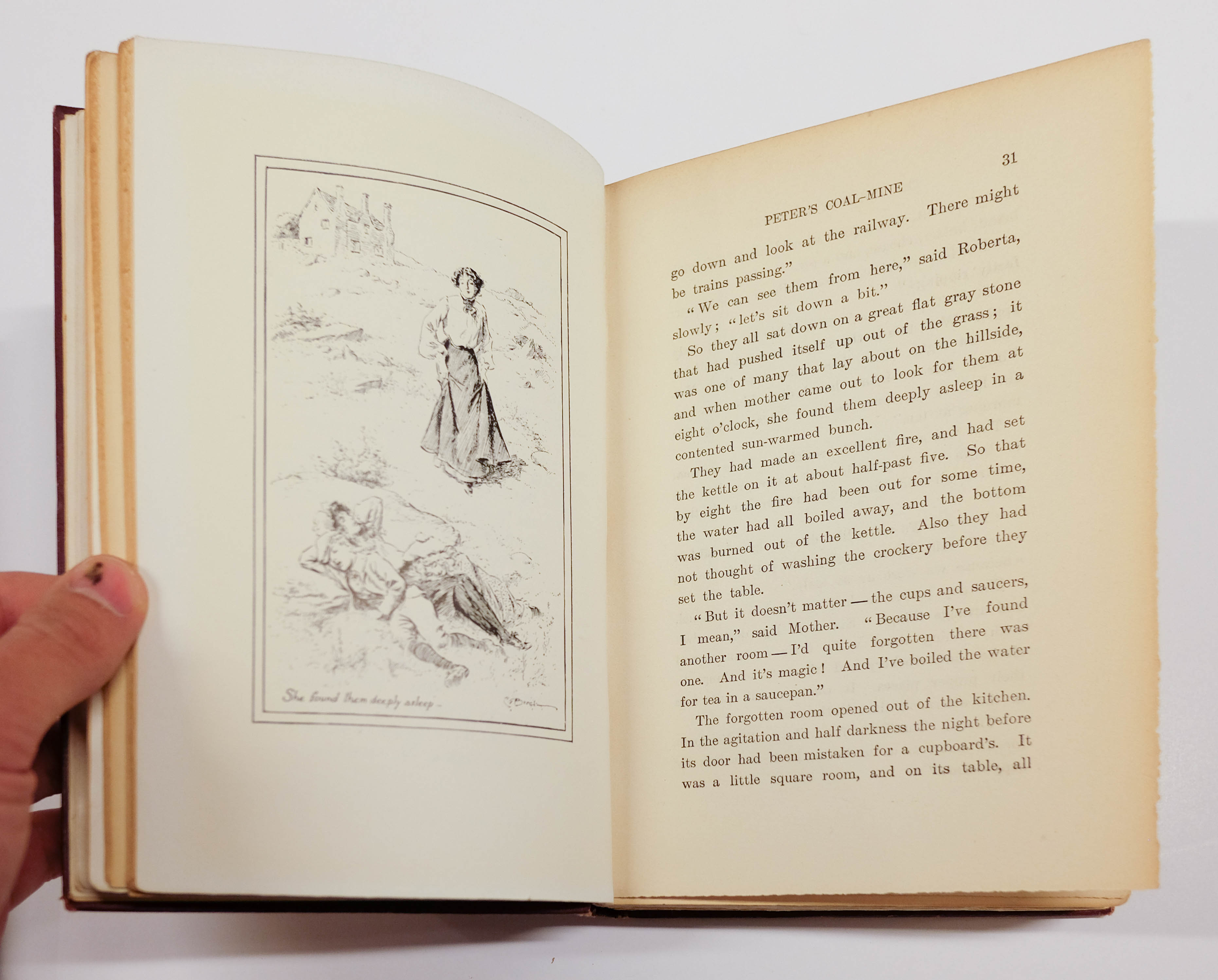 Lot 625 - Nesbit (Edith). The Railway Children, 1st