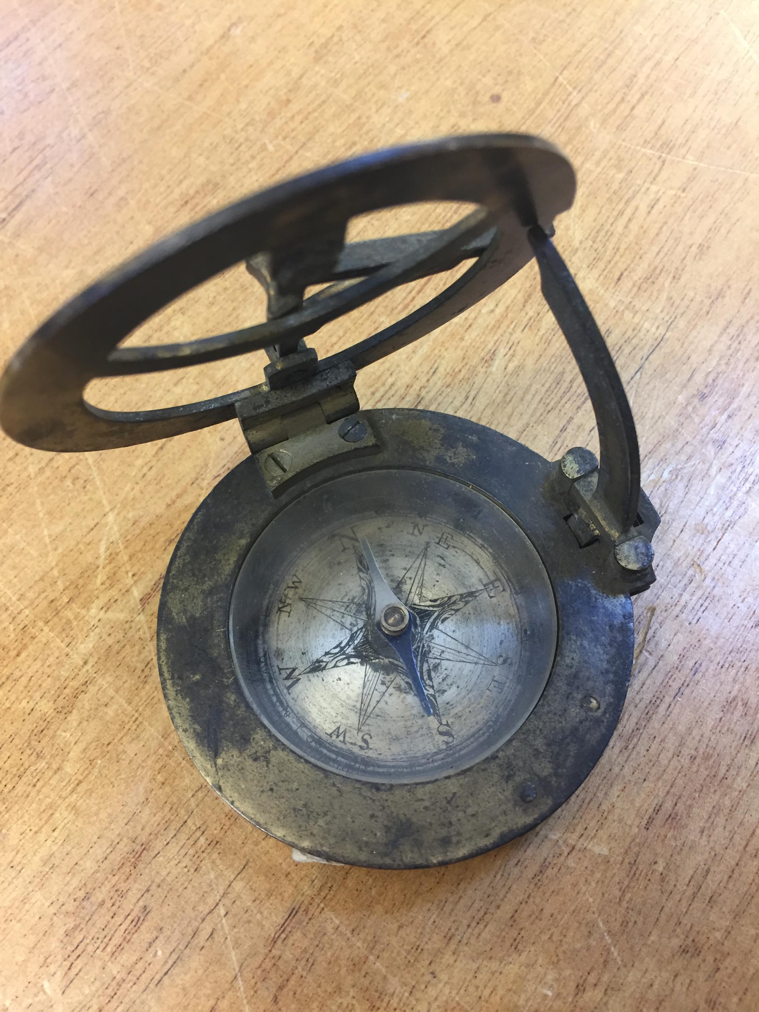 Lot 76 - An 18th century pocket combination compass