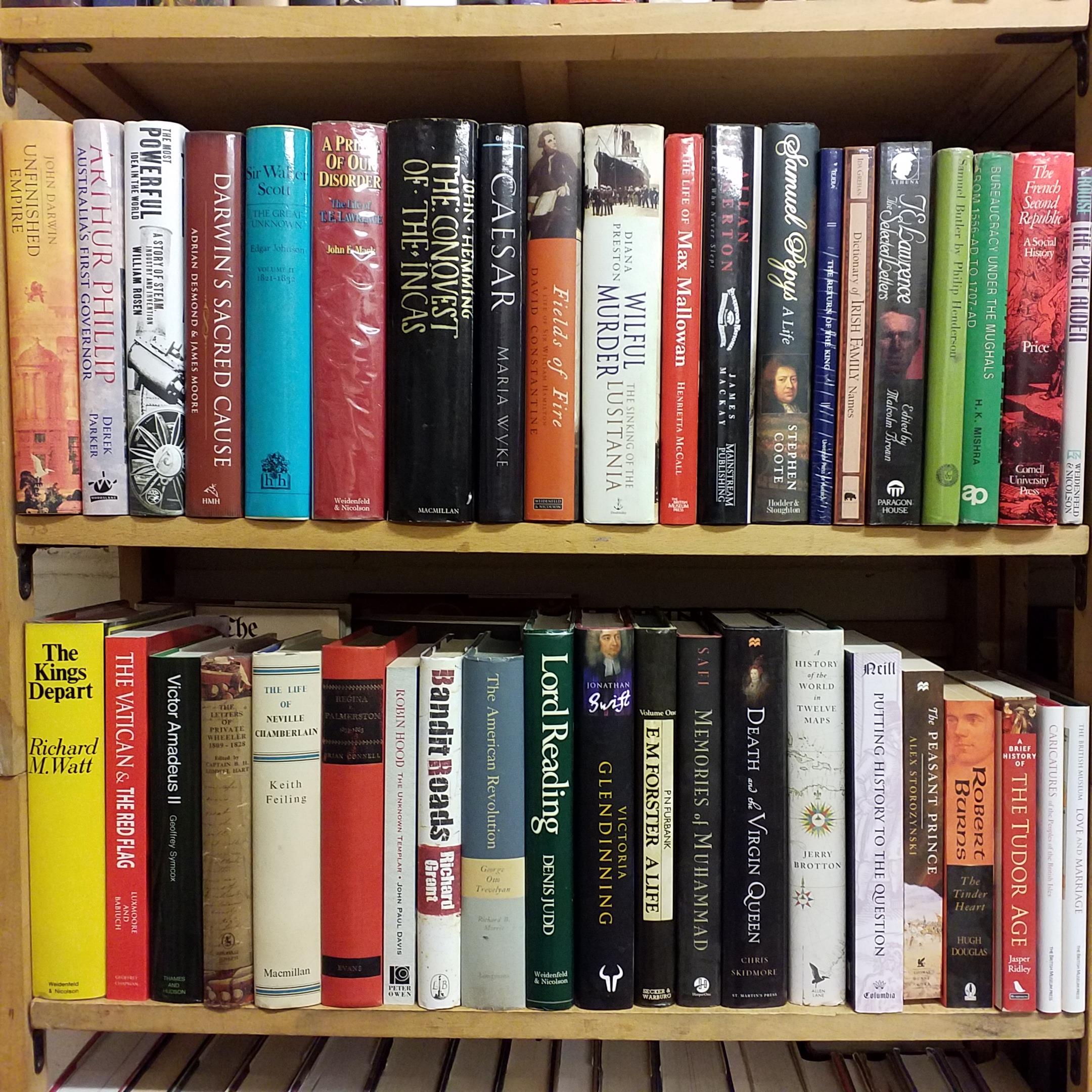Lot 330 - History. A large collection of modern