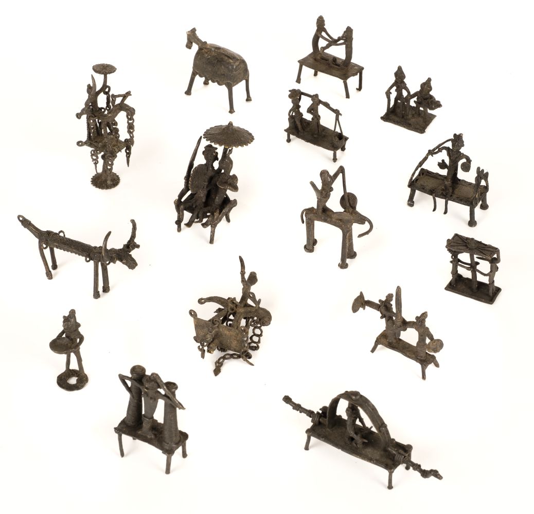 Lot 238 - Ashanti. A collection of Ashanti bronze