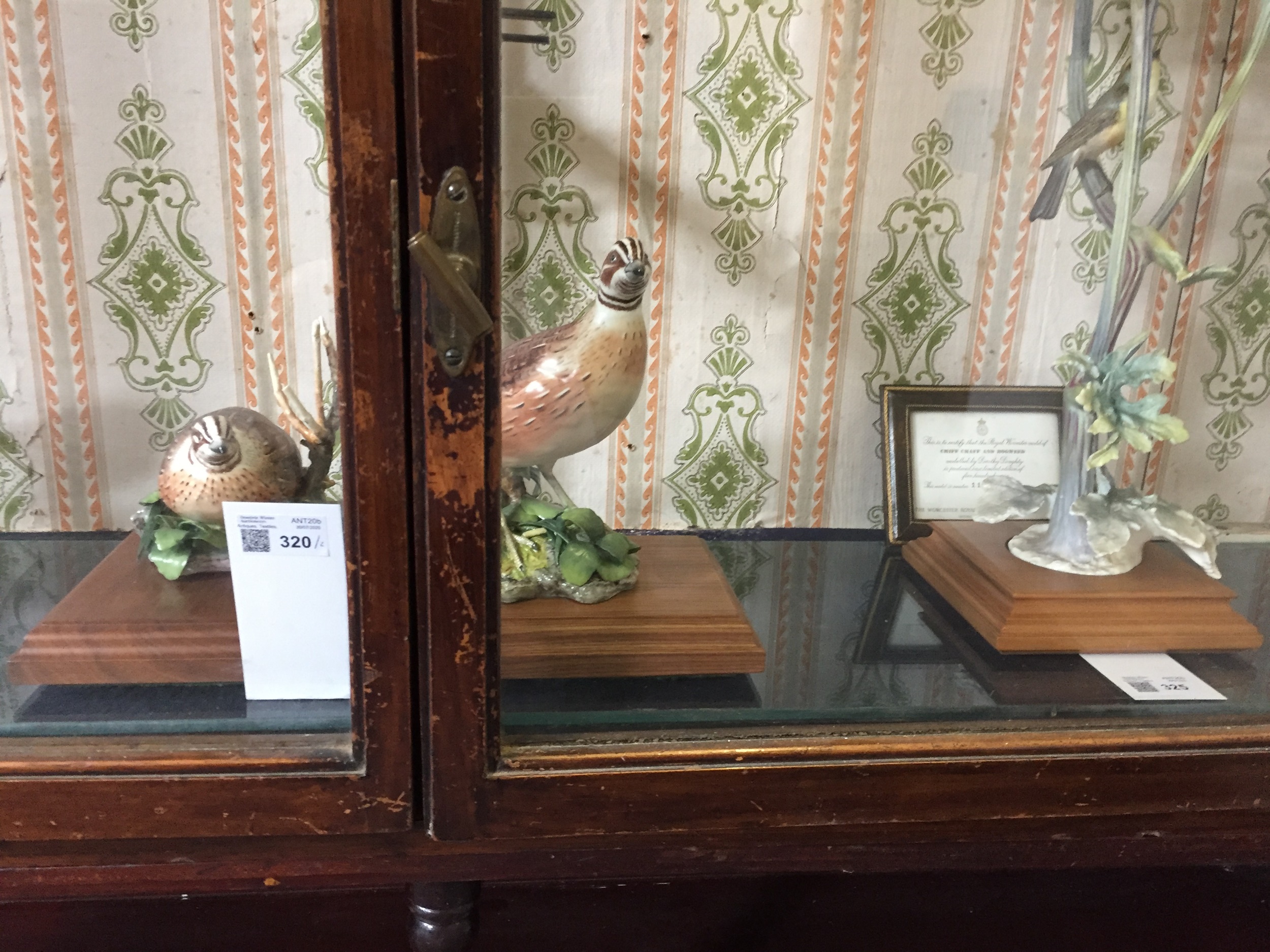 Lot 338 - Display cabinet. A large Edwardian rosewood
