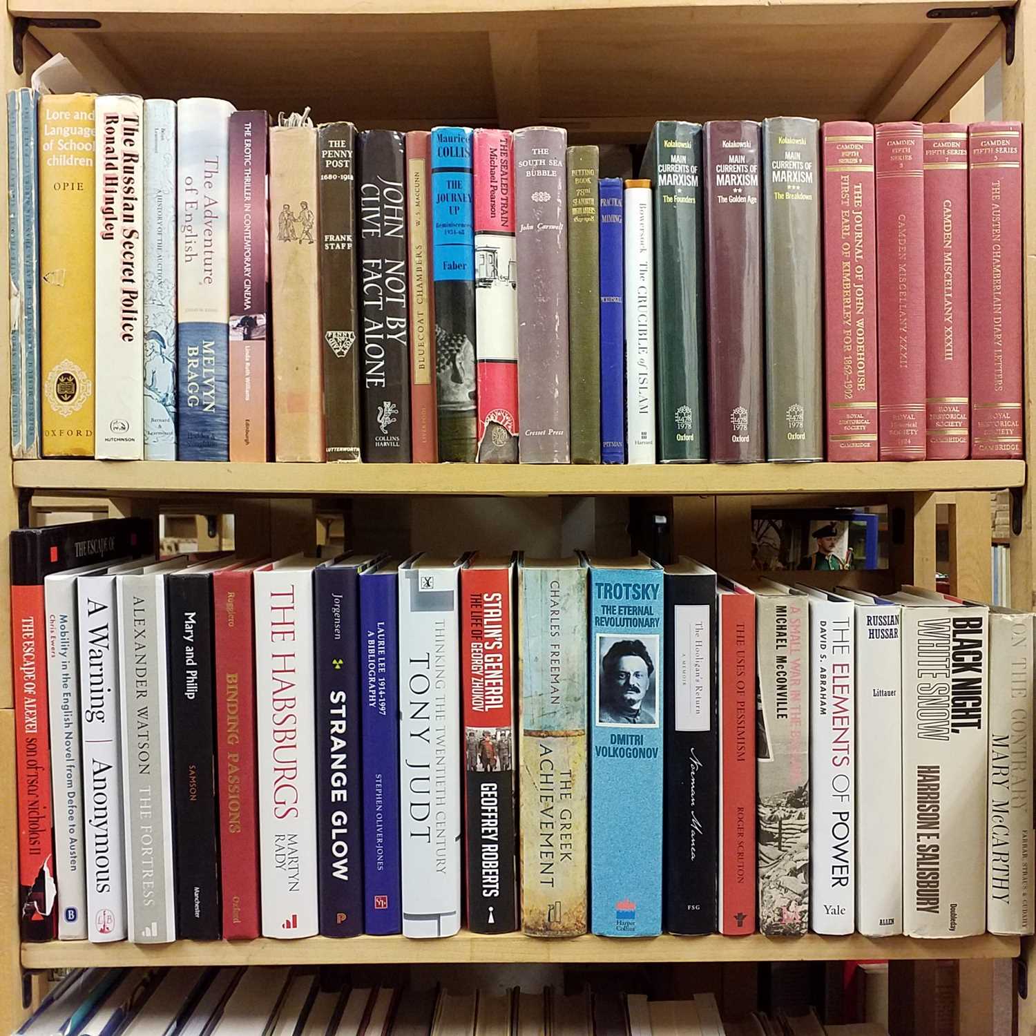 Lot 422 - History. A large collection of modern