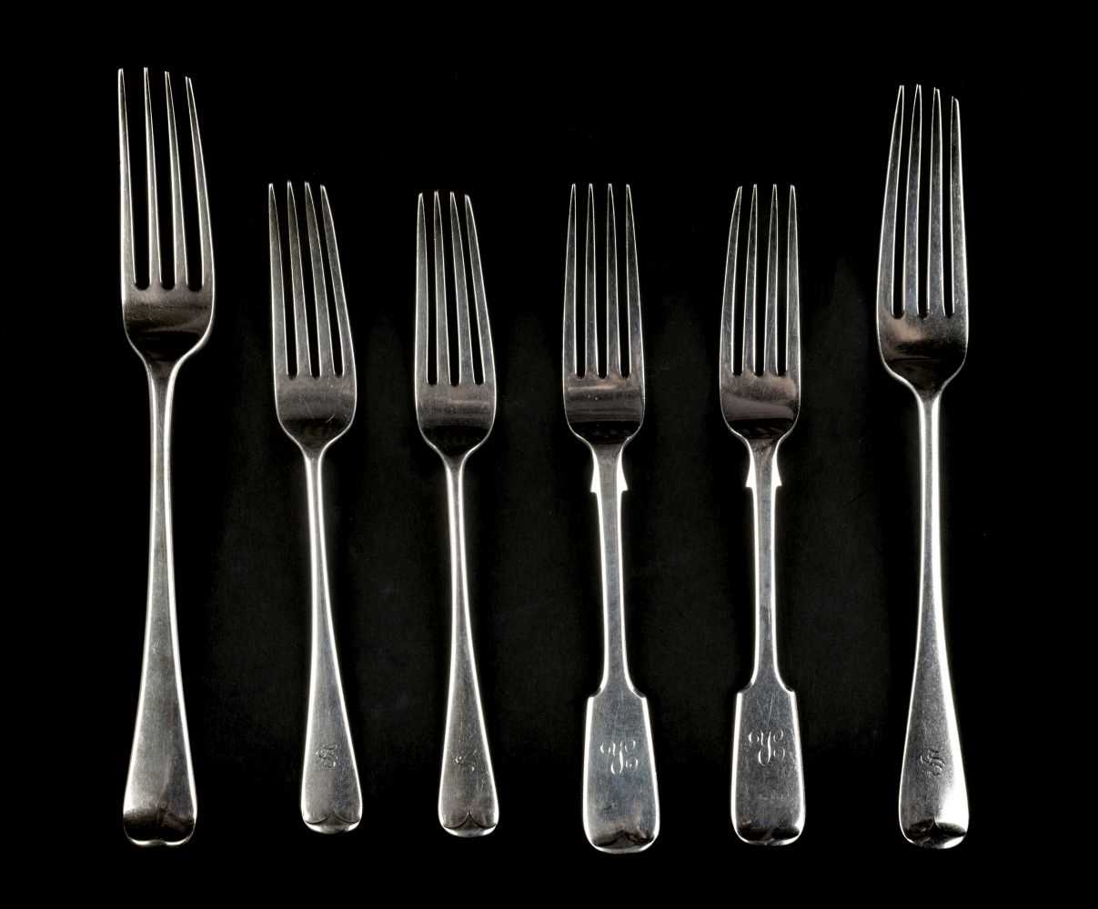Lot 121 - Forks. A collection of table and dessert