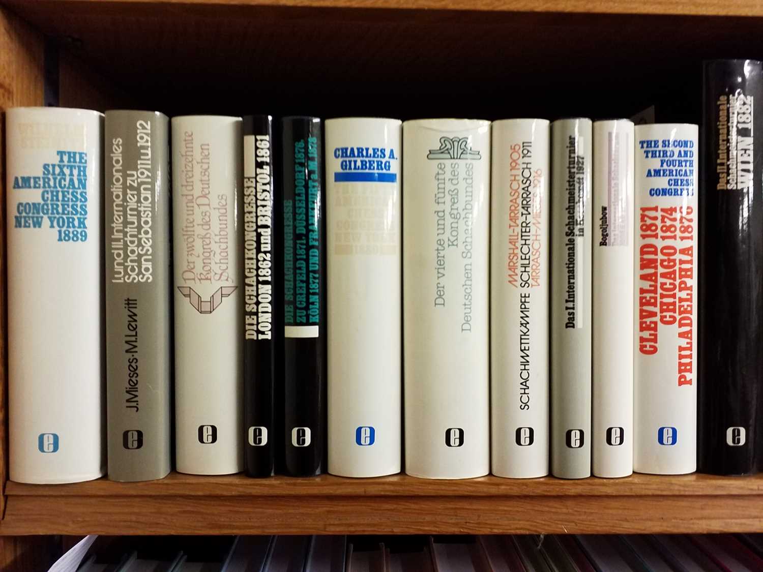 Lot 316 - Caissa Editions. 17 volumes