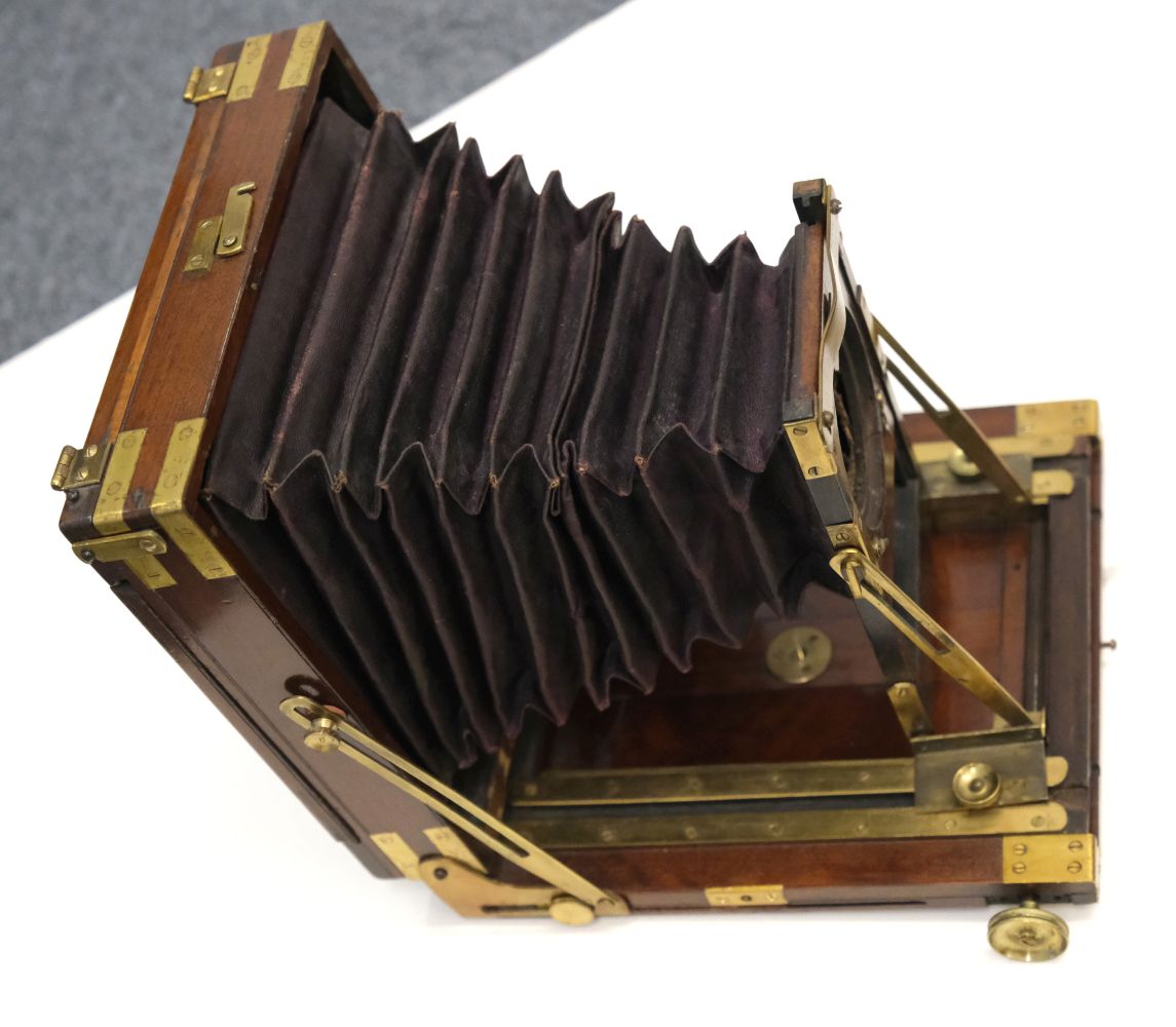 Lot 114 - Victorian plate camera with Ross London 8