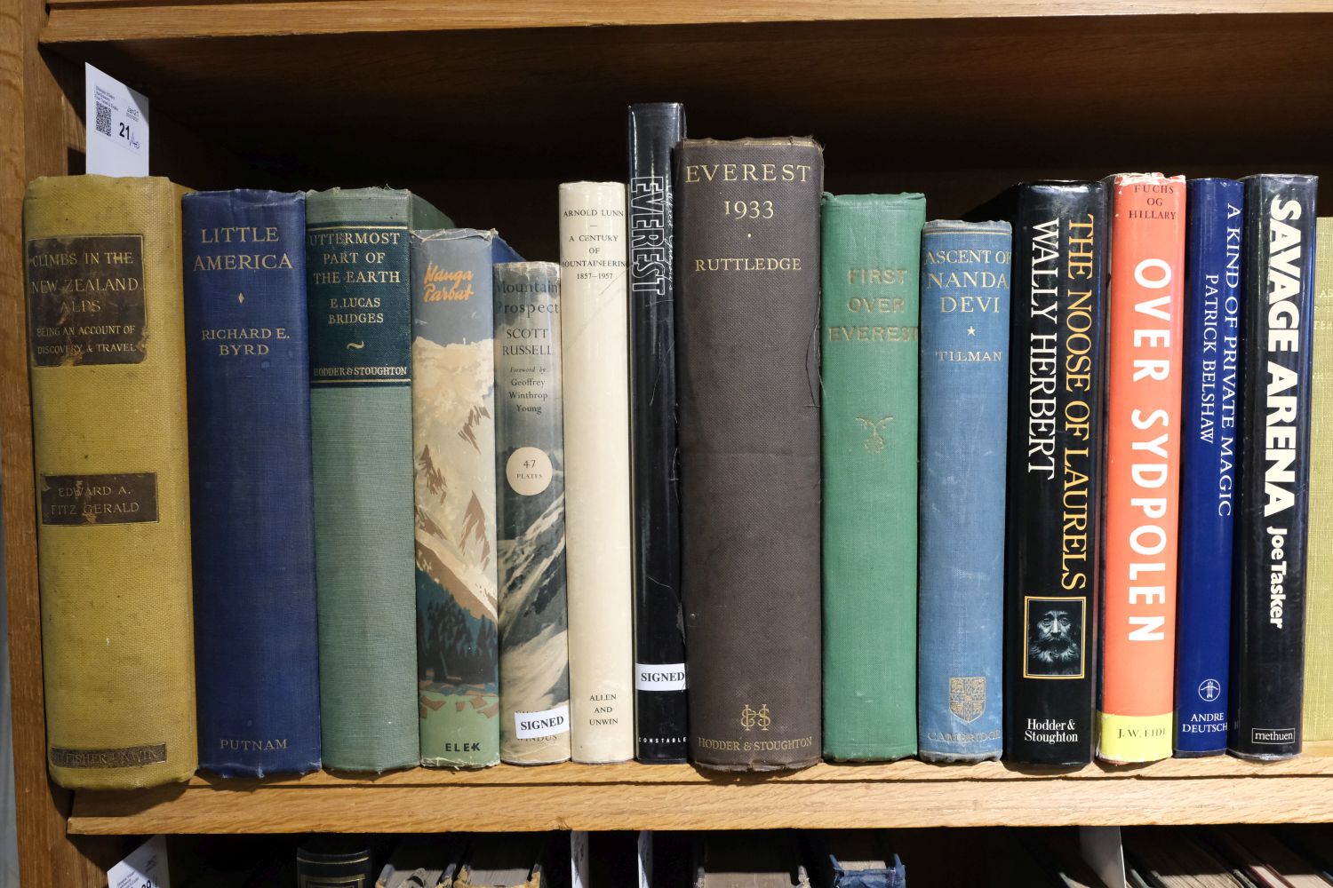 Lot 21 - Lowe (George, 1924-2013). Collection of 40