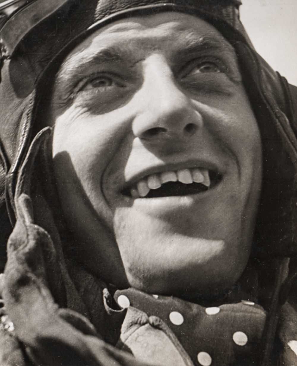 Lot 629 - Battle of Britain Medal Group - Air