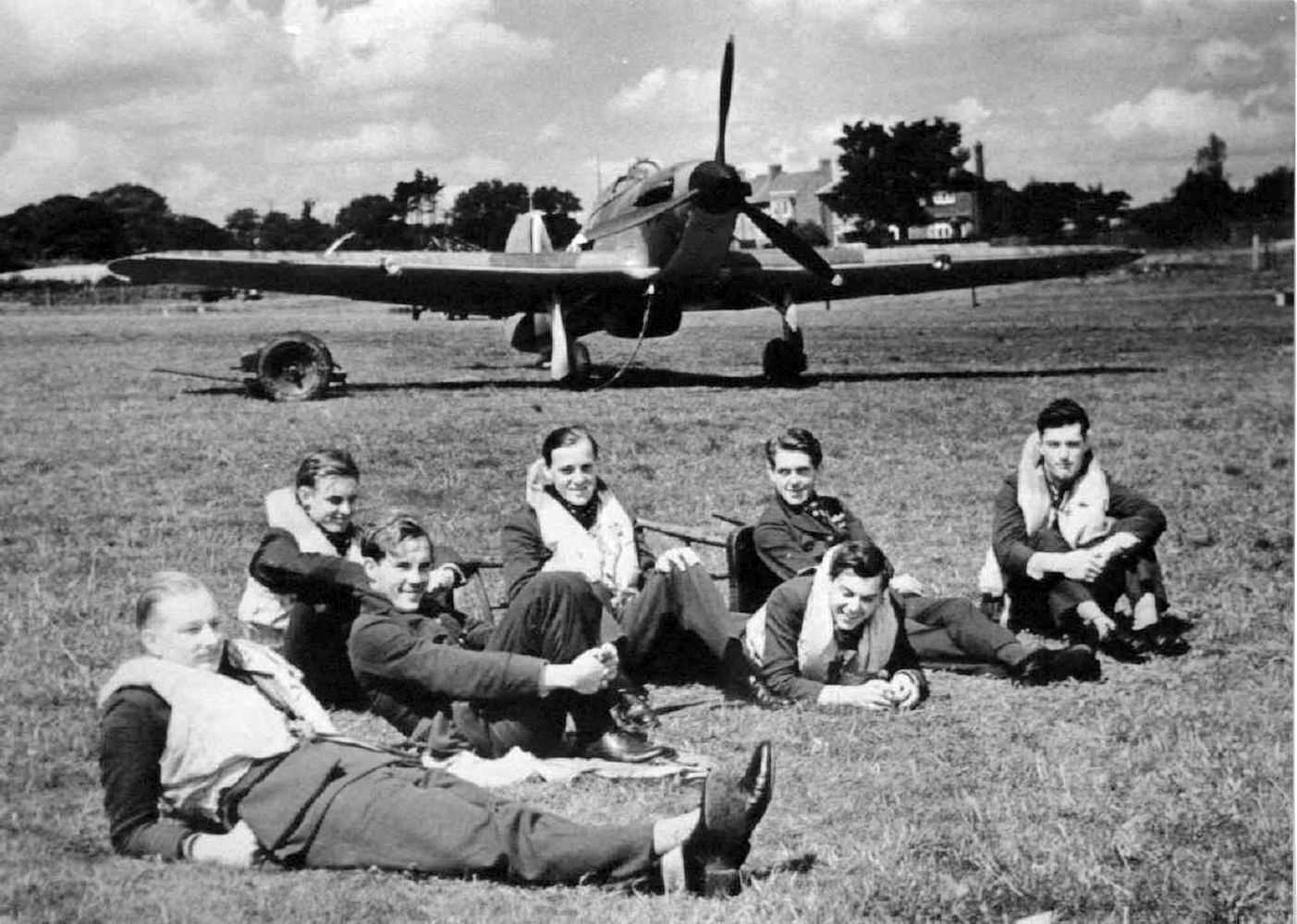 Lot 629 - Battle of Britain Medal Group - Air