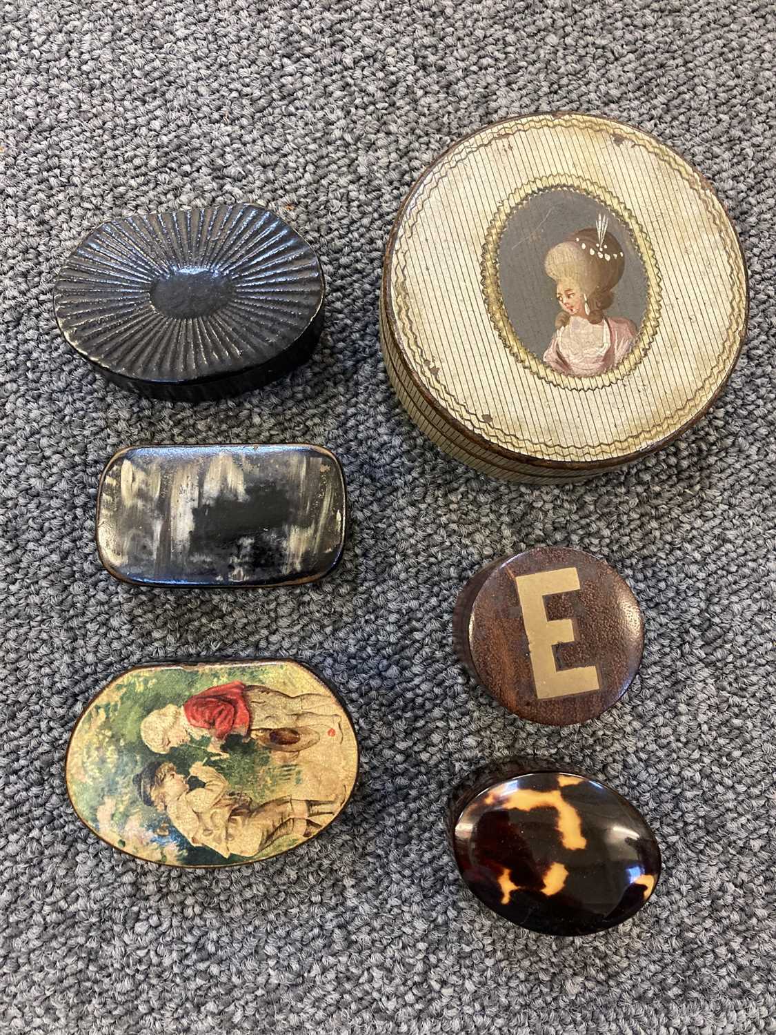 Lot 134 - Trinket Boxes. Swiss silver and enamel box,