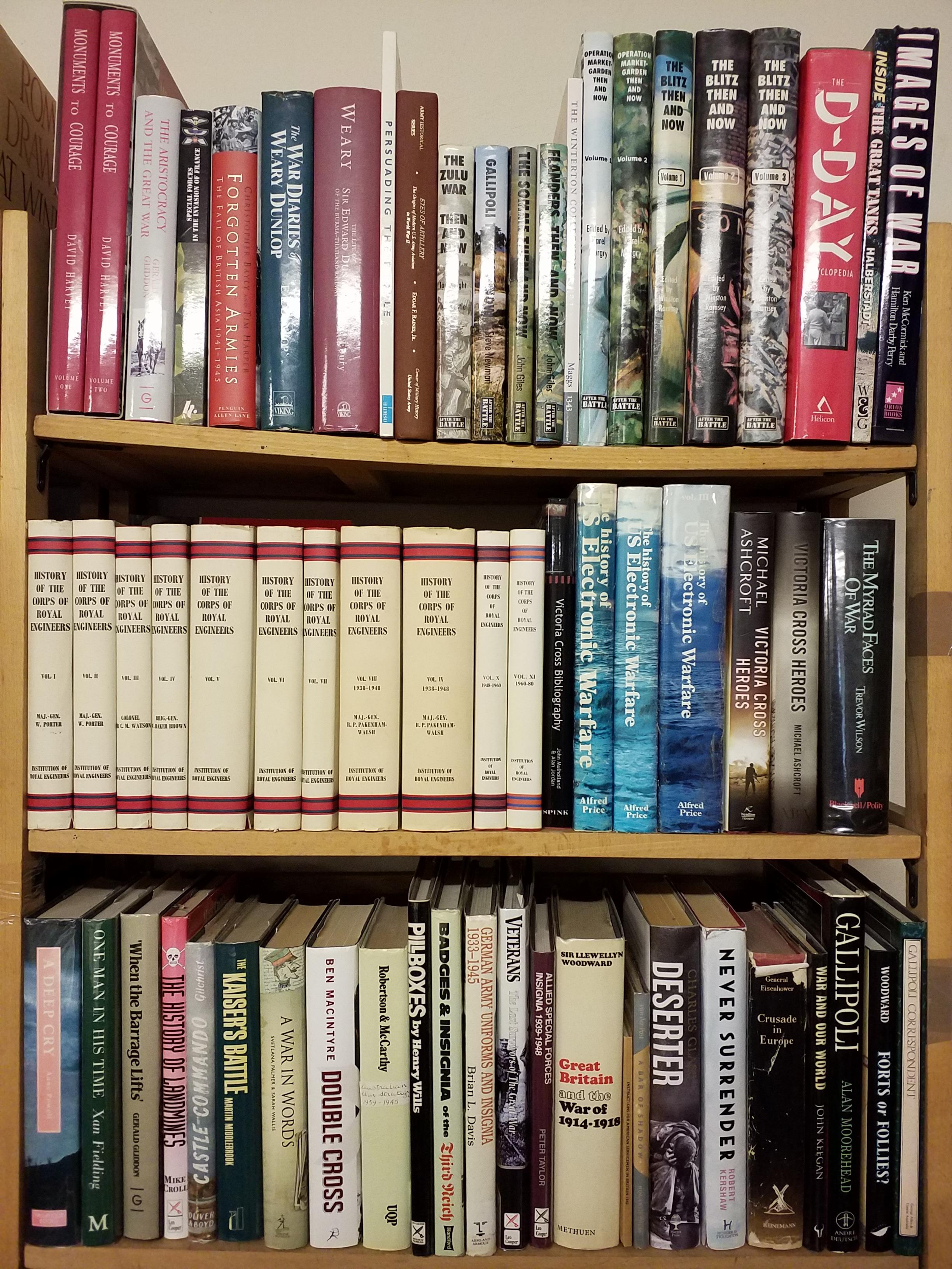 Lot 312 - Military. A large collection of modern