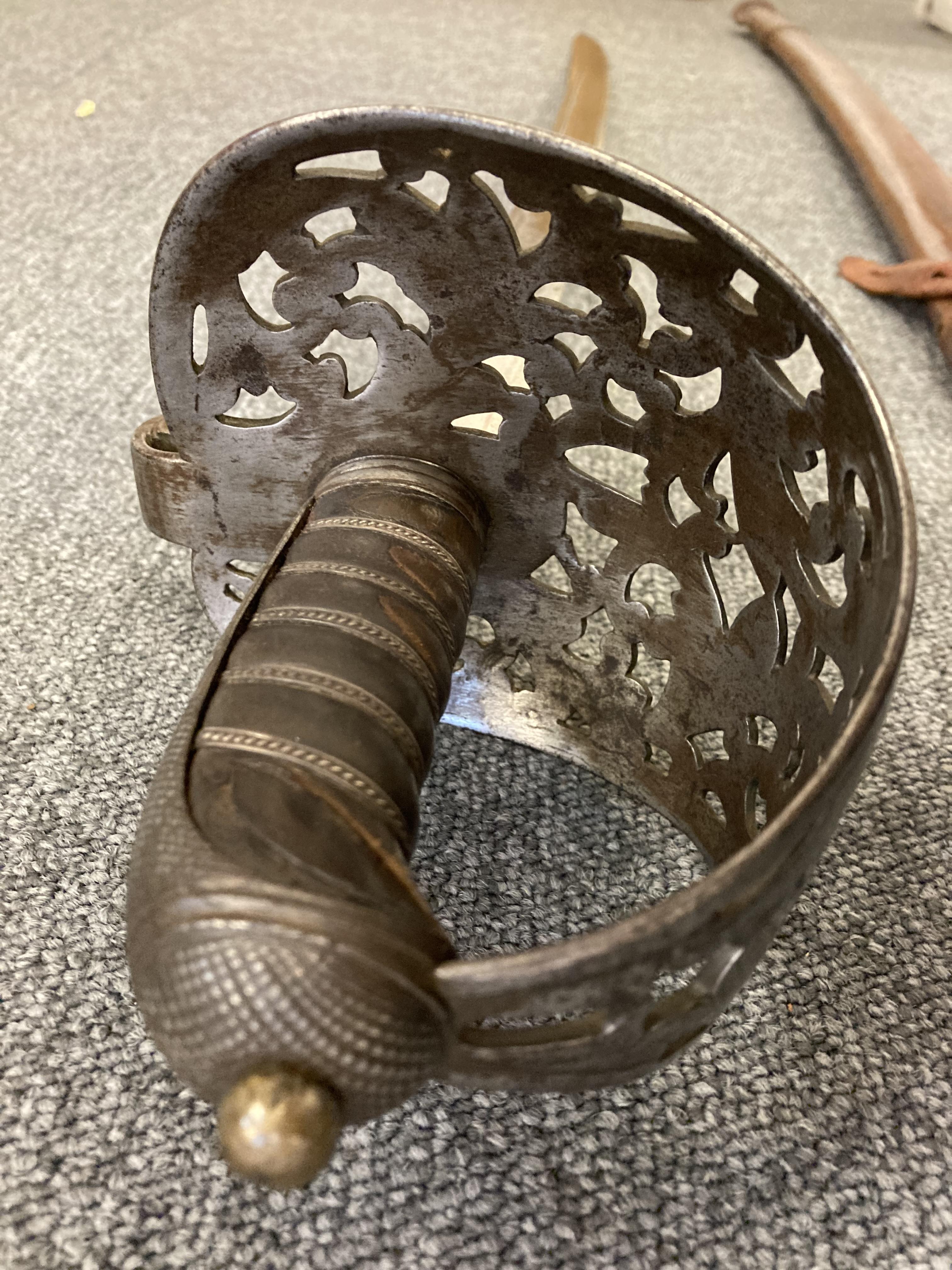 Lot 397 - Sword. 19th century Indian issue sword