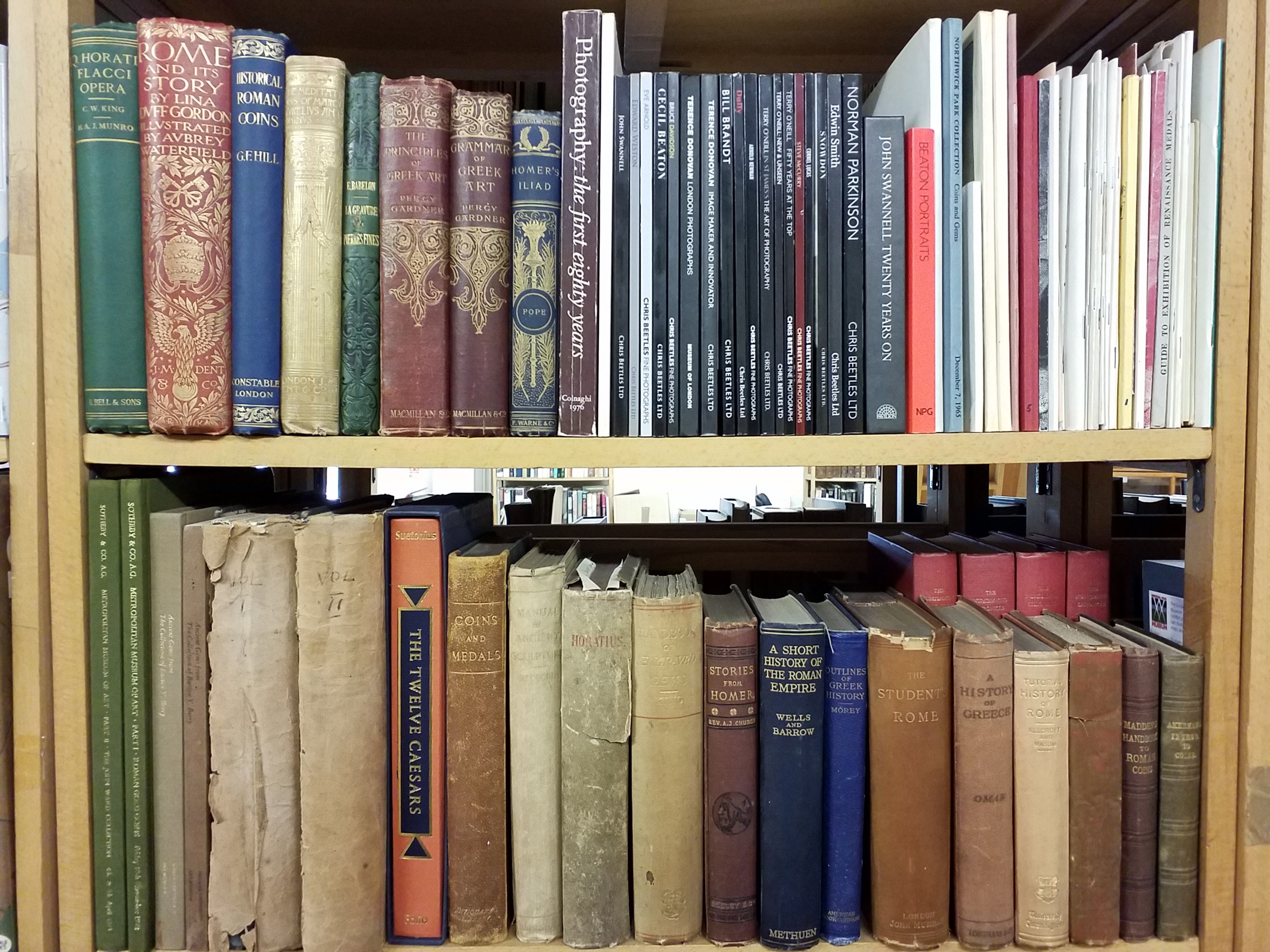 Lot 225 - Art. A collection of art & history reference