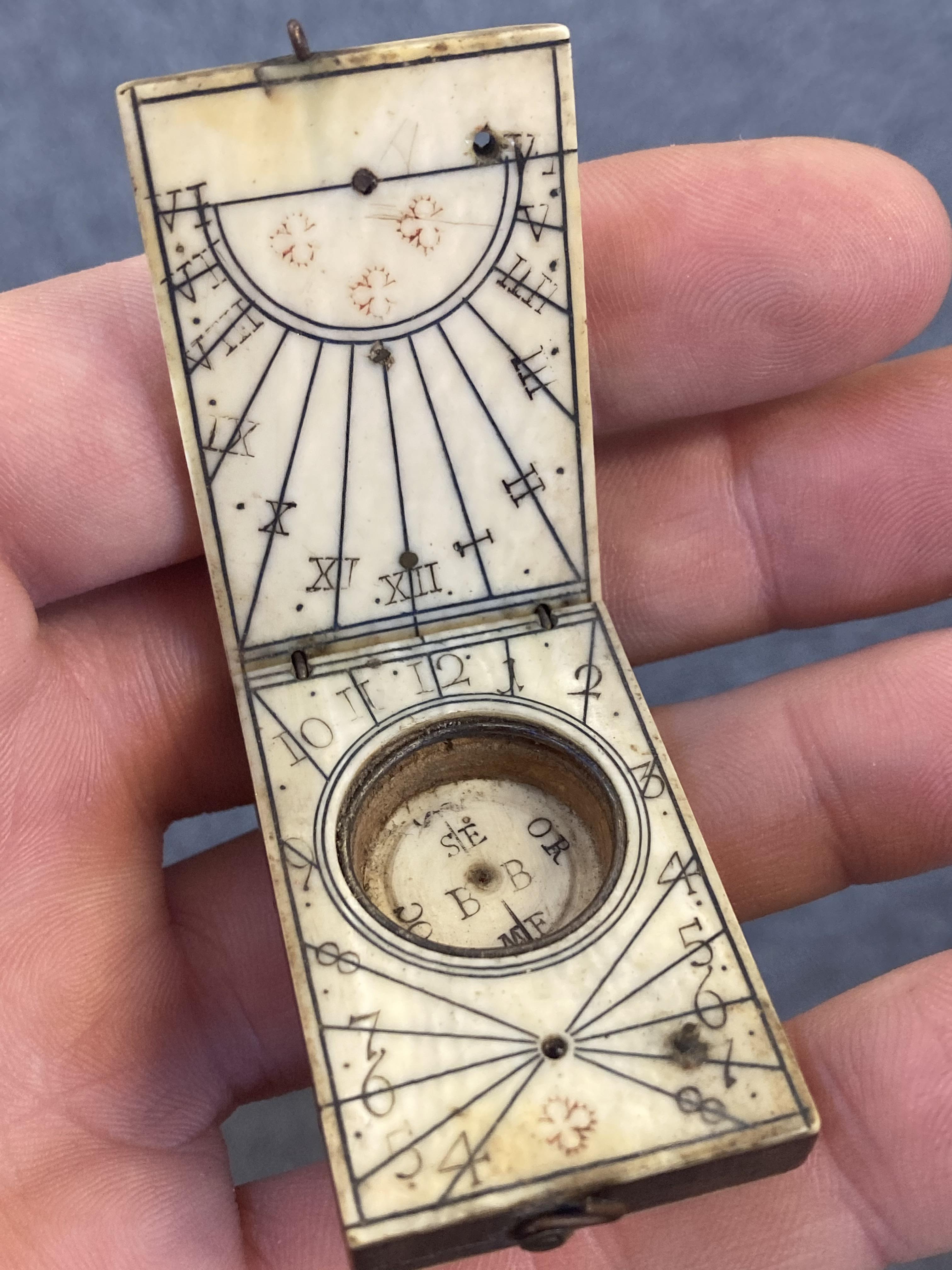 Lot 113 - Sundial. 18th-century pocket sundial
