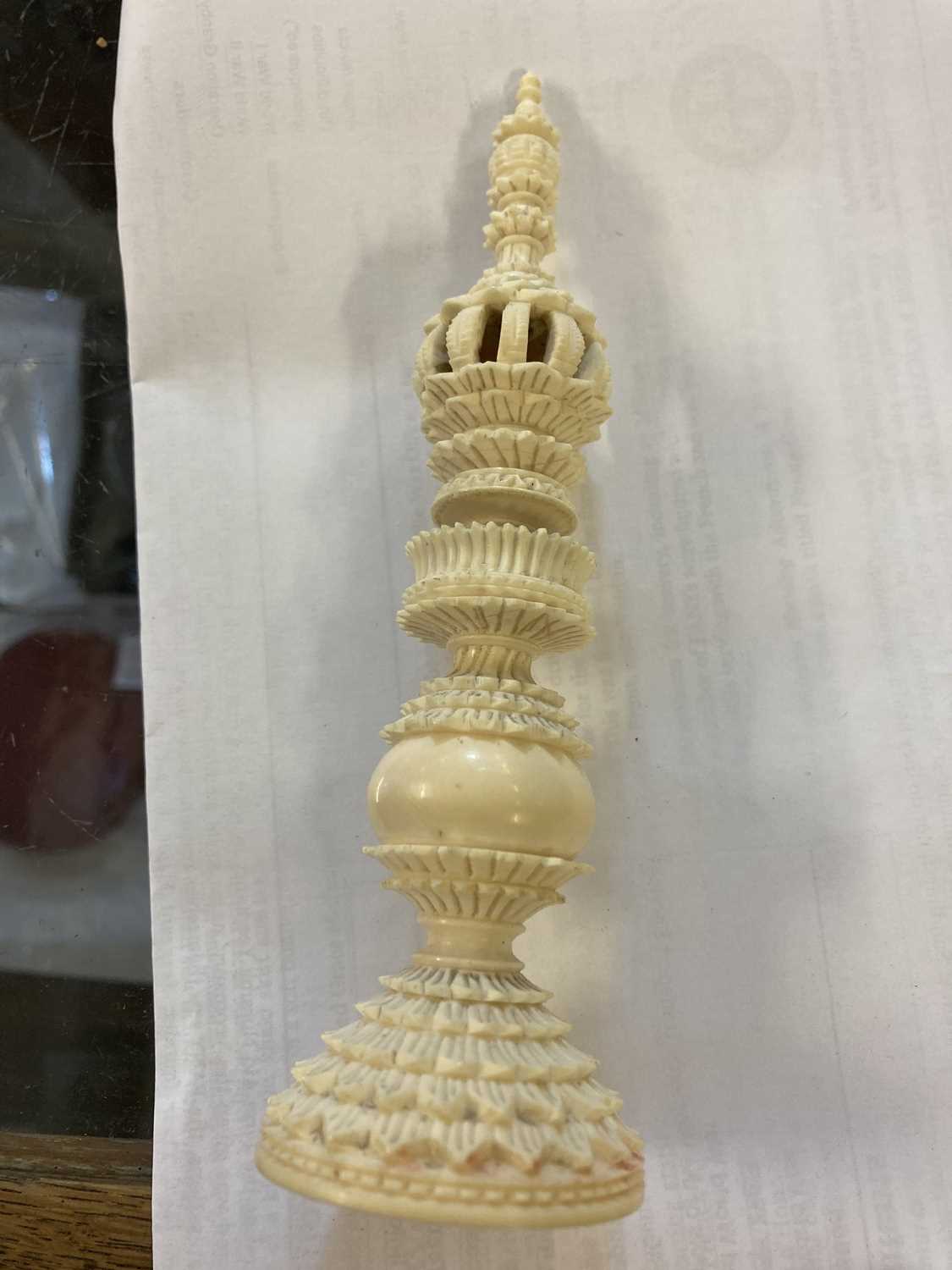 Lot 252 - Chess. An Indian ivory 'Pepys' chess set