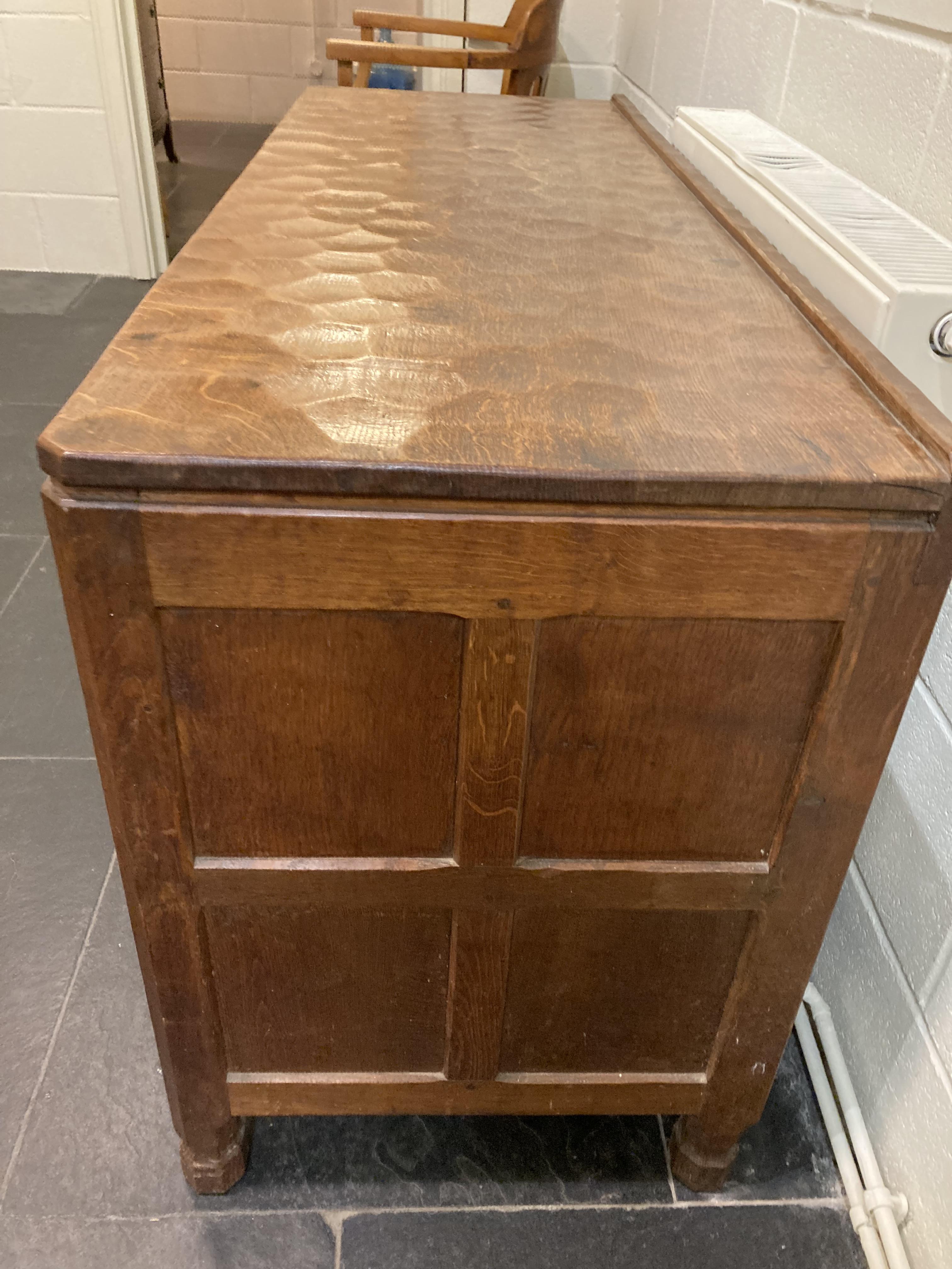 Lot 338 - Mouseman. Robert Thompson of Kilburn oak